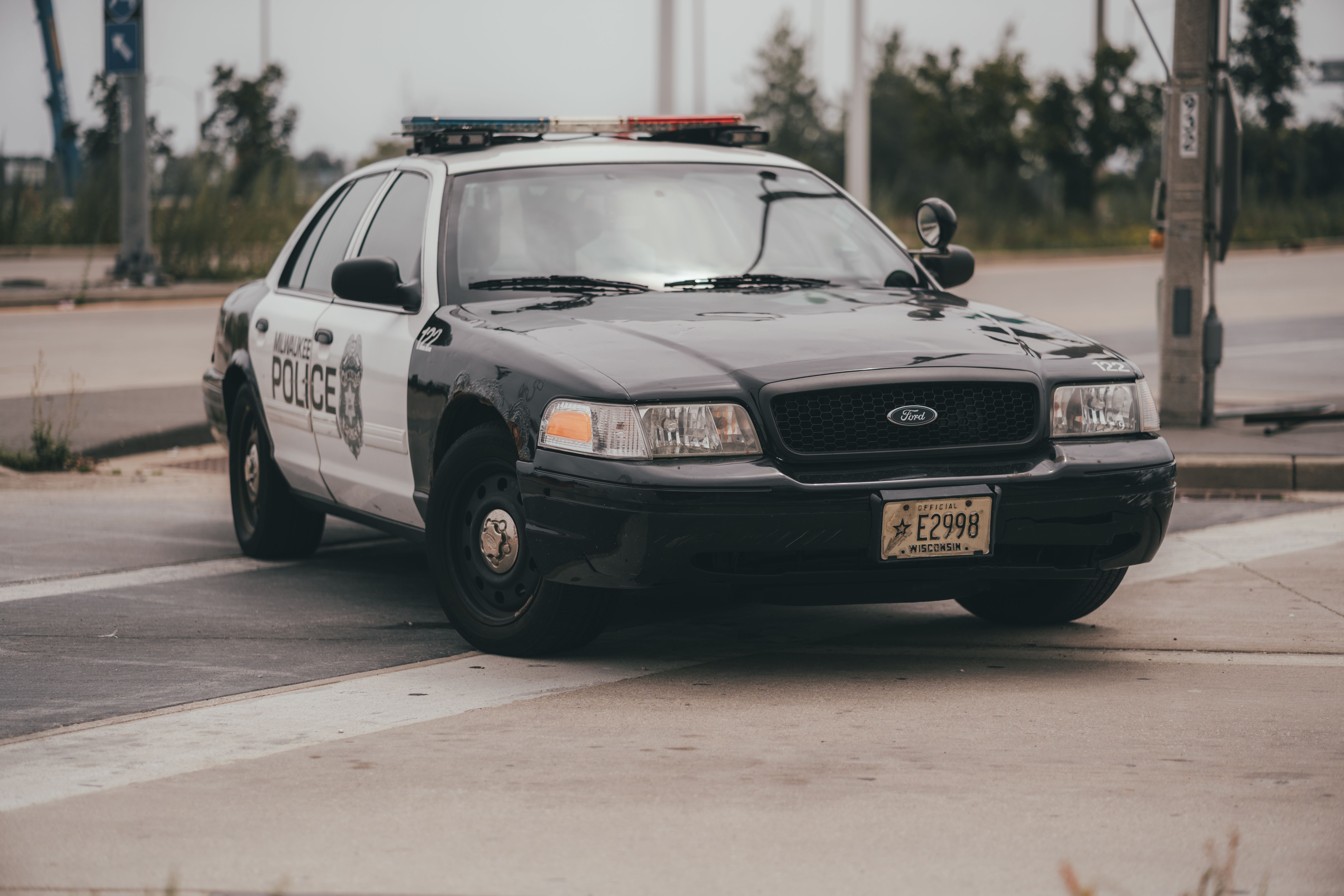 old-cop-car-free-stock-photo