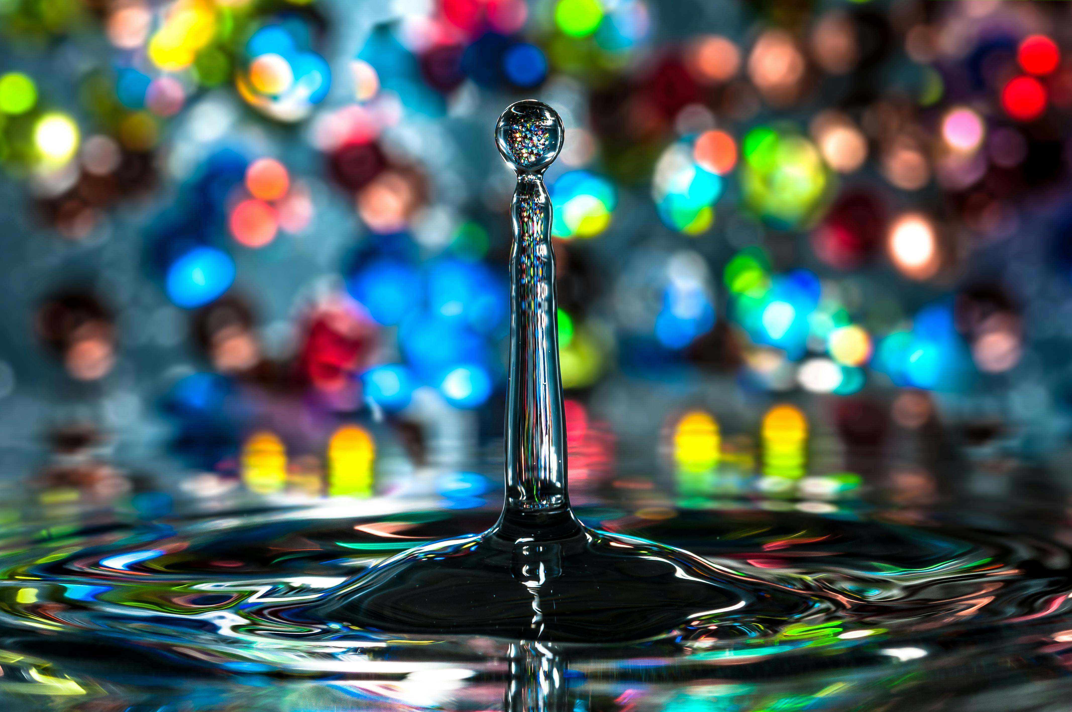 Close-Up Photo of Water Drop · Free Stock Photo