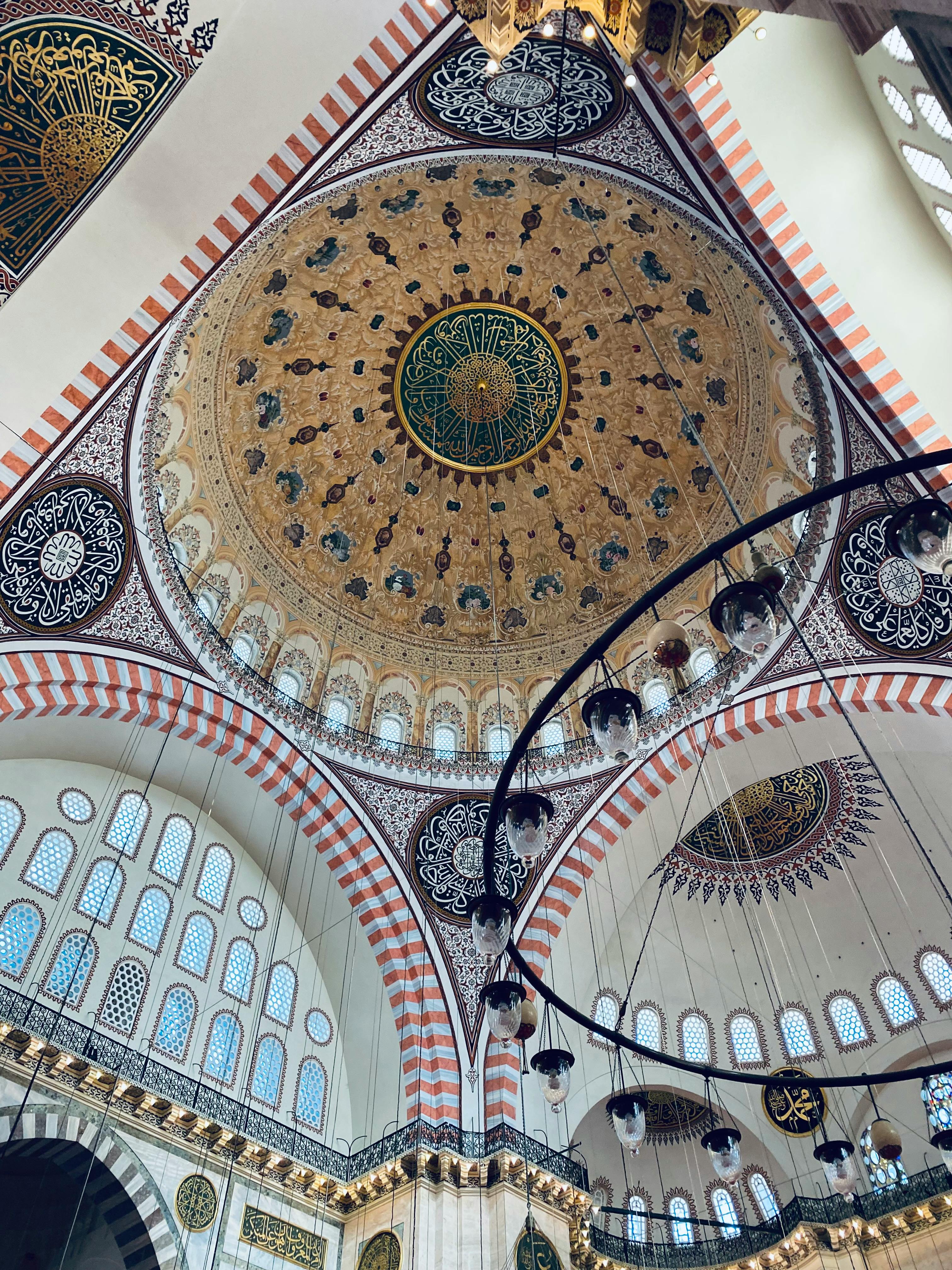 Ornamental ceiling of Islam medieval mosque with arched windows · Free ...
