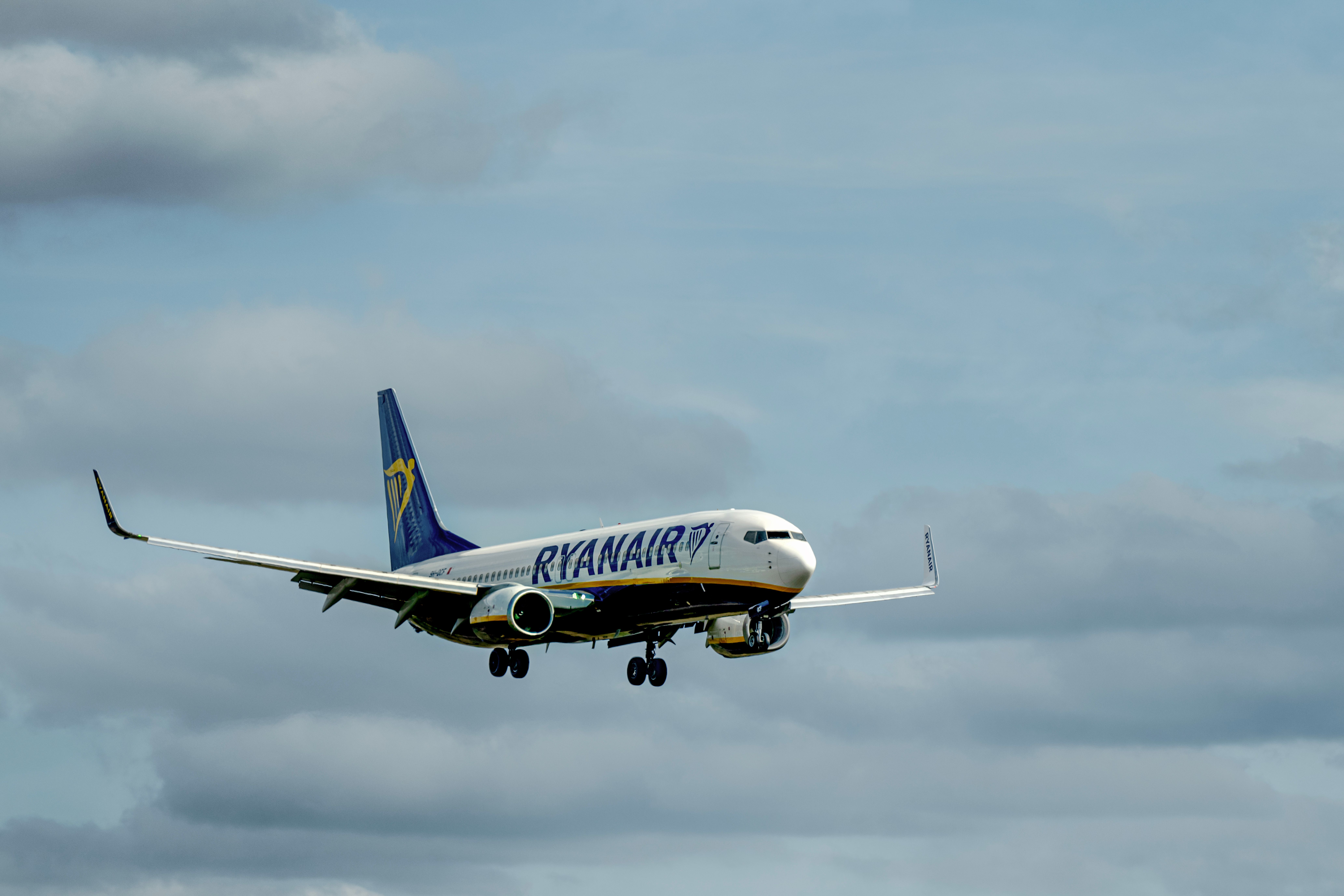 Airplane during Flight · Free Stock Photo