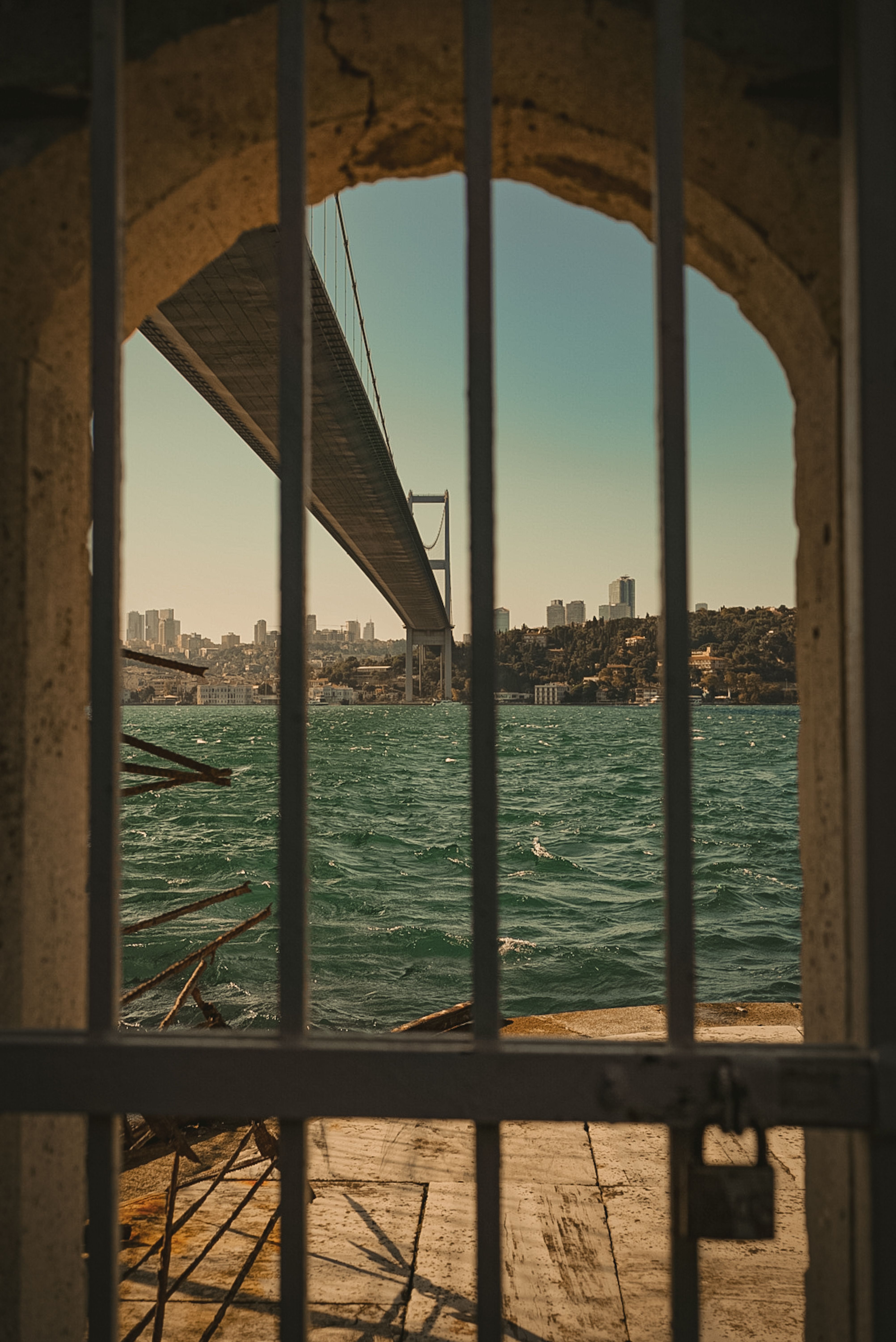 Bridge Door Photos, Download The BEST Free Bridge Door Stock Photos ...