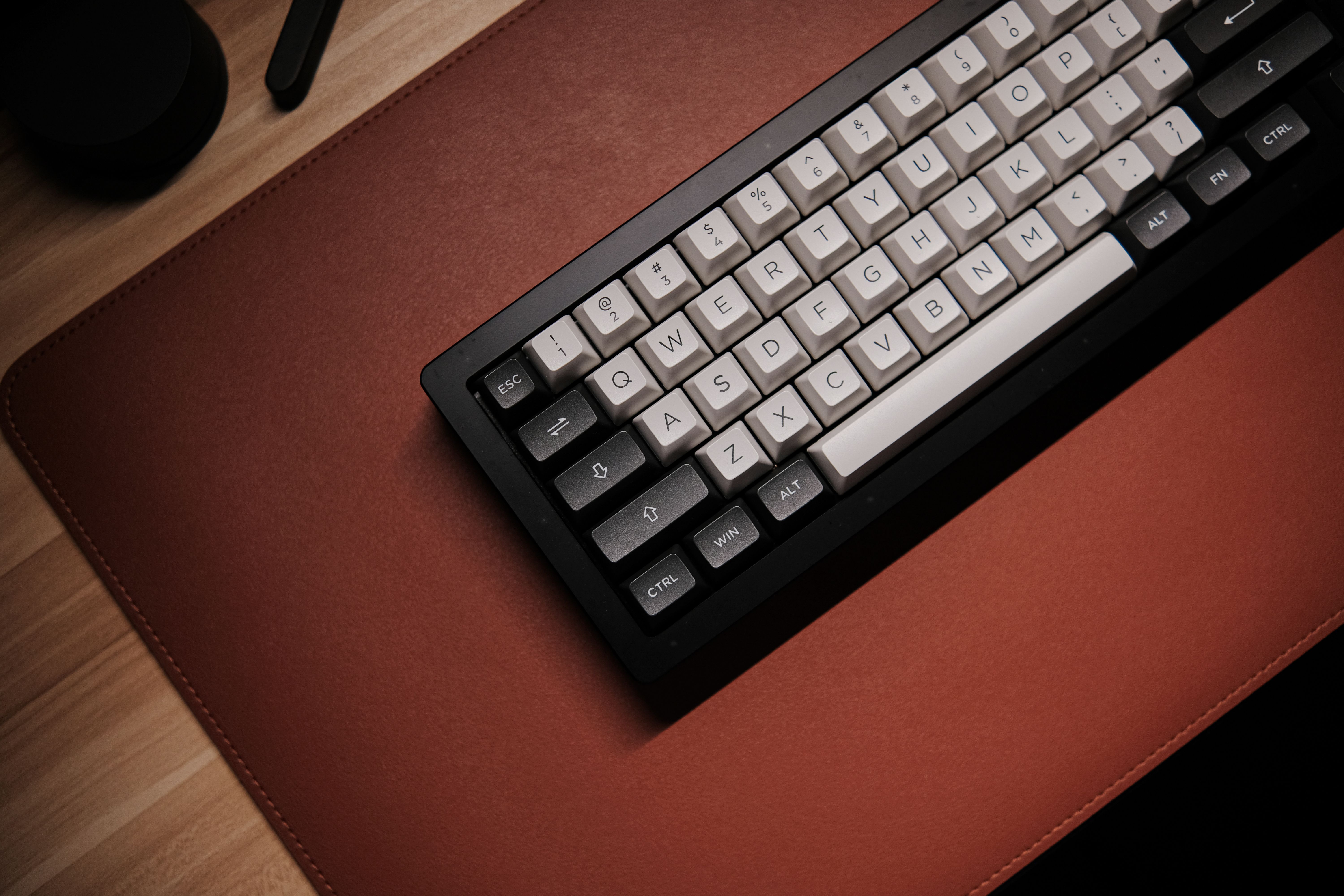 A Keyboard on a Desk · Free Stock Photo