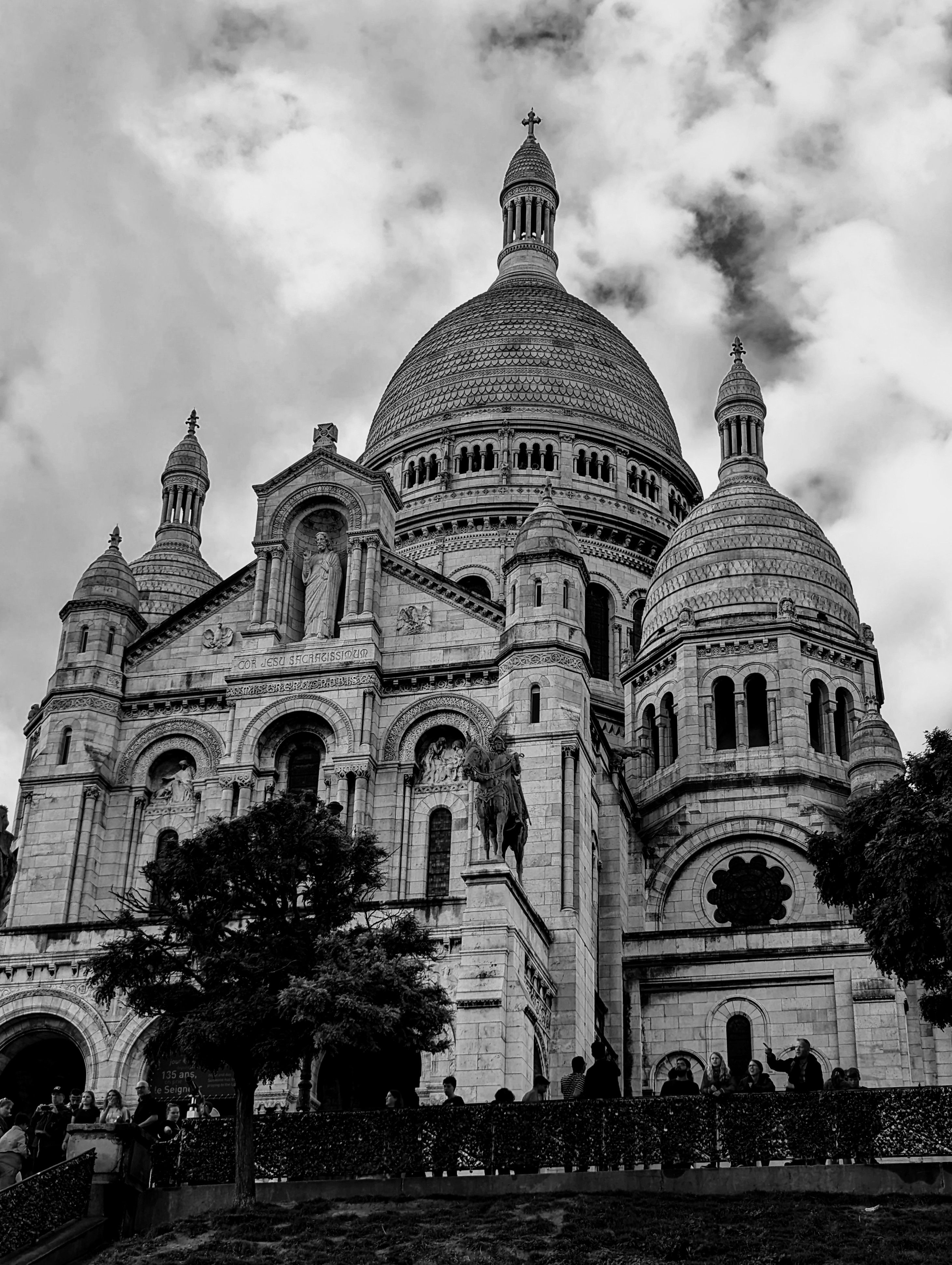 Greyscale Photography of Dome Building · Free Stock Photo