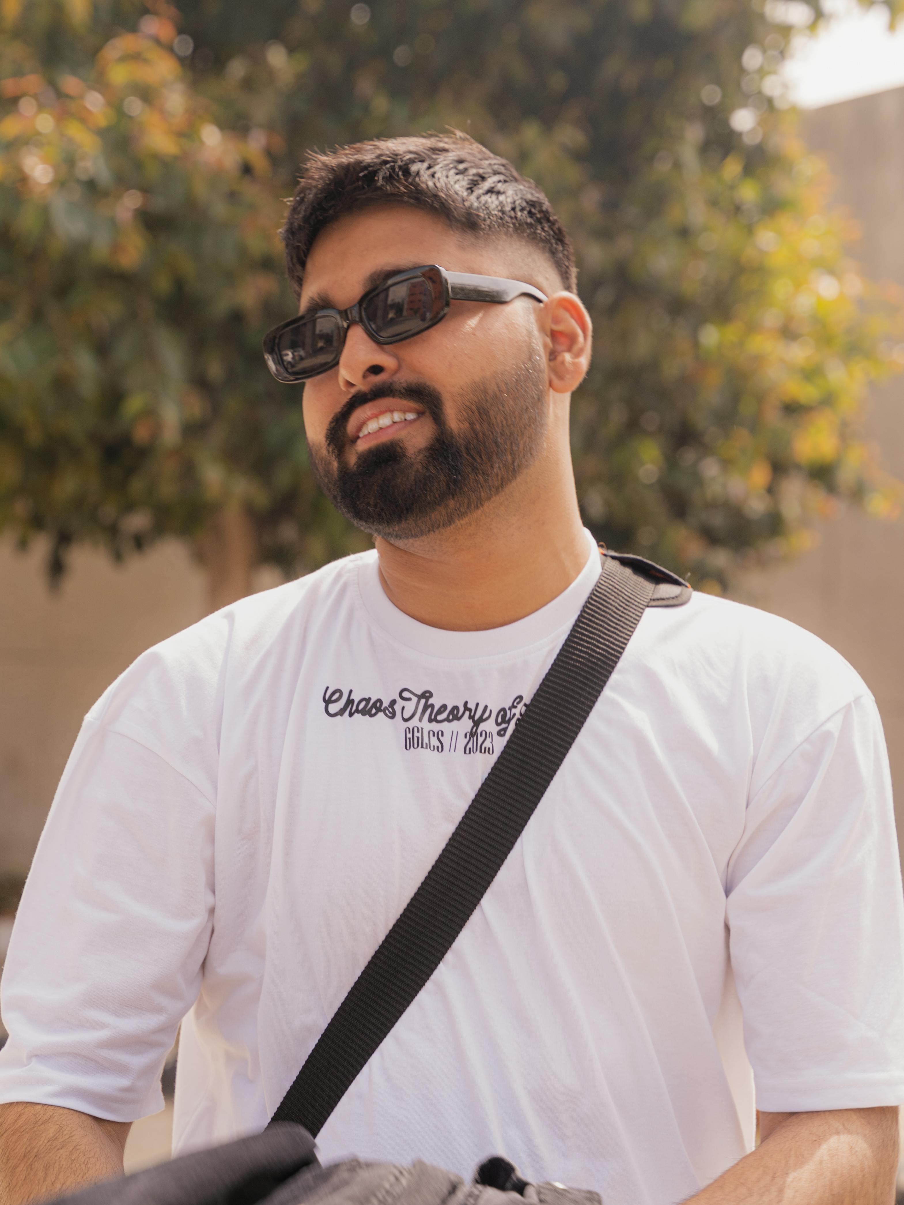 Female Square Portrait Photos, Download The BEST Free Female Square ...