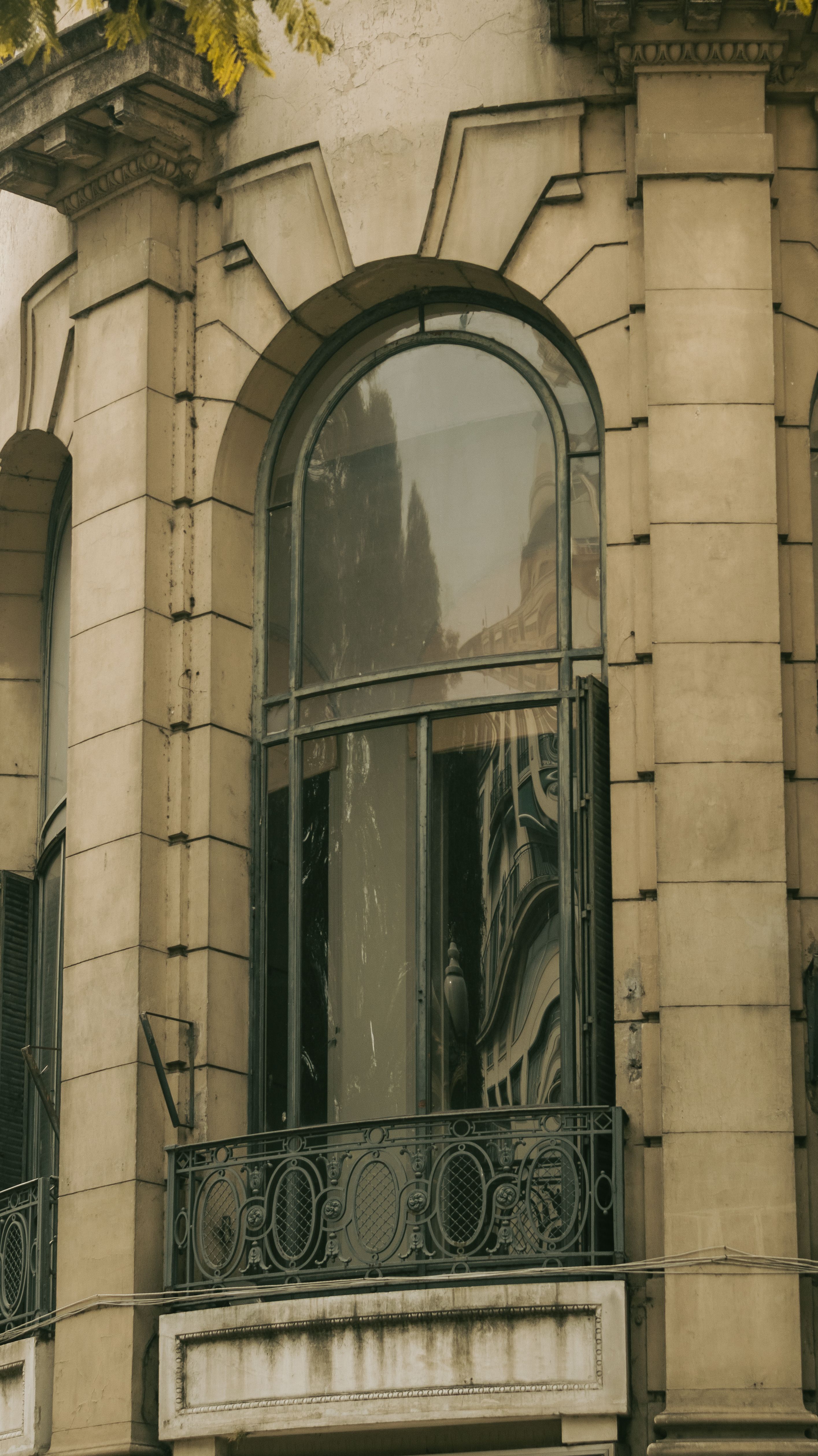 Window in a Traditional Tenement · Free Stock Photo