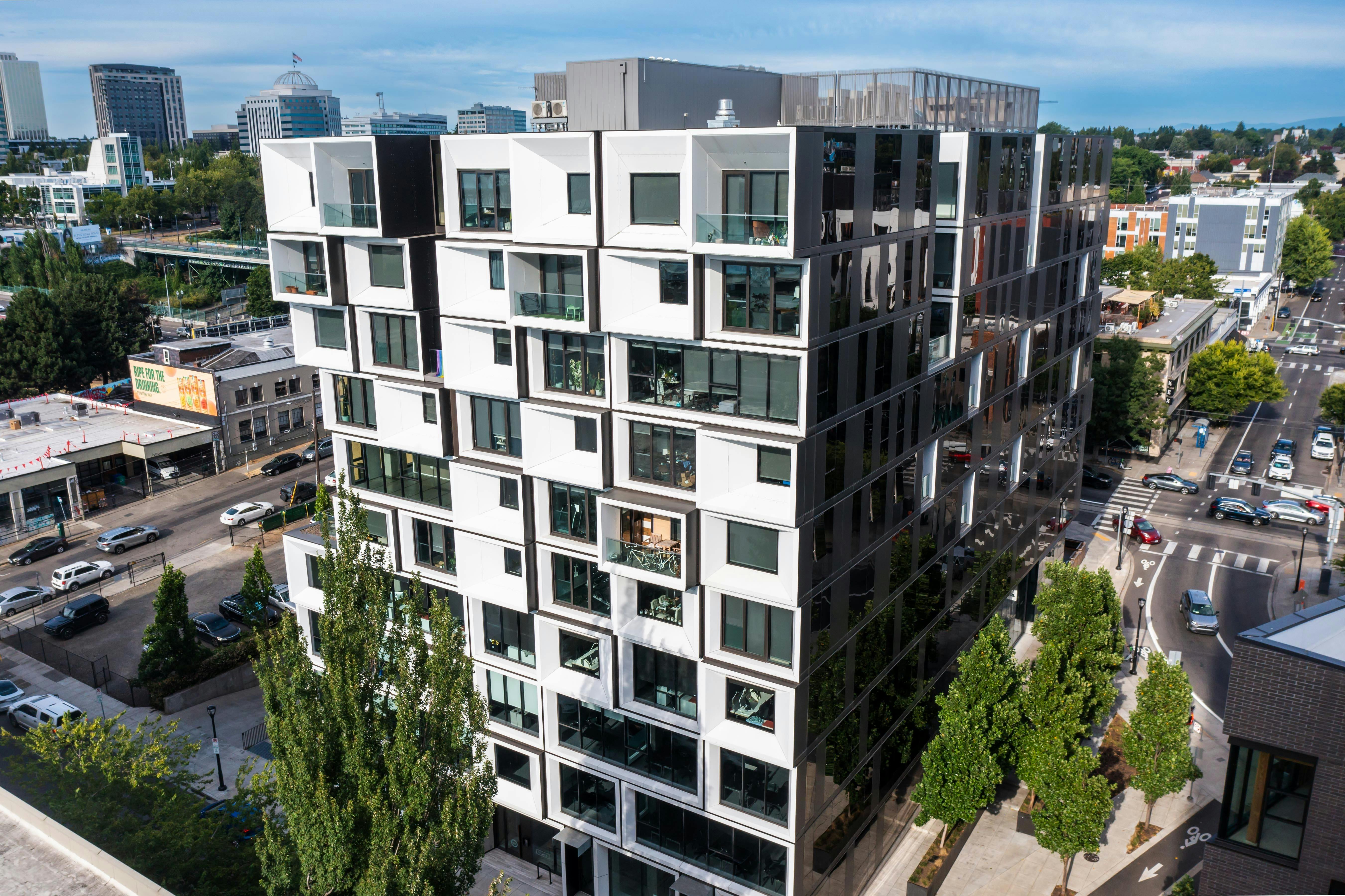 Slate Residential Building in Portland · Free Stock Photo