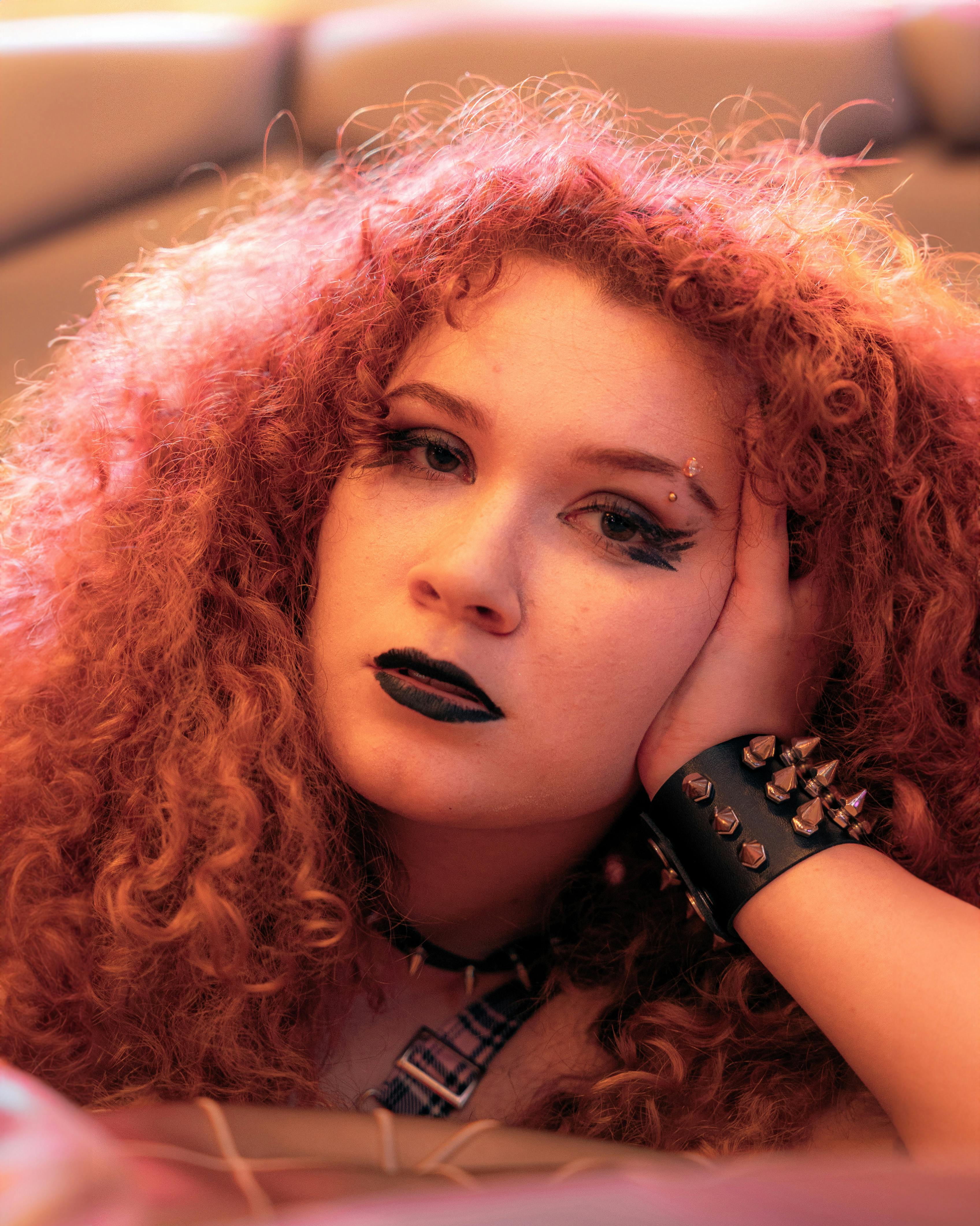 Redhead Teenage Girl Smiling and Touching Face of Her Big Sister · Free ...