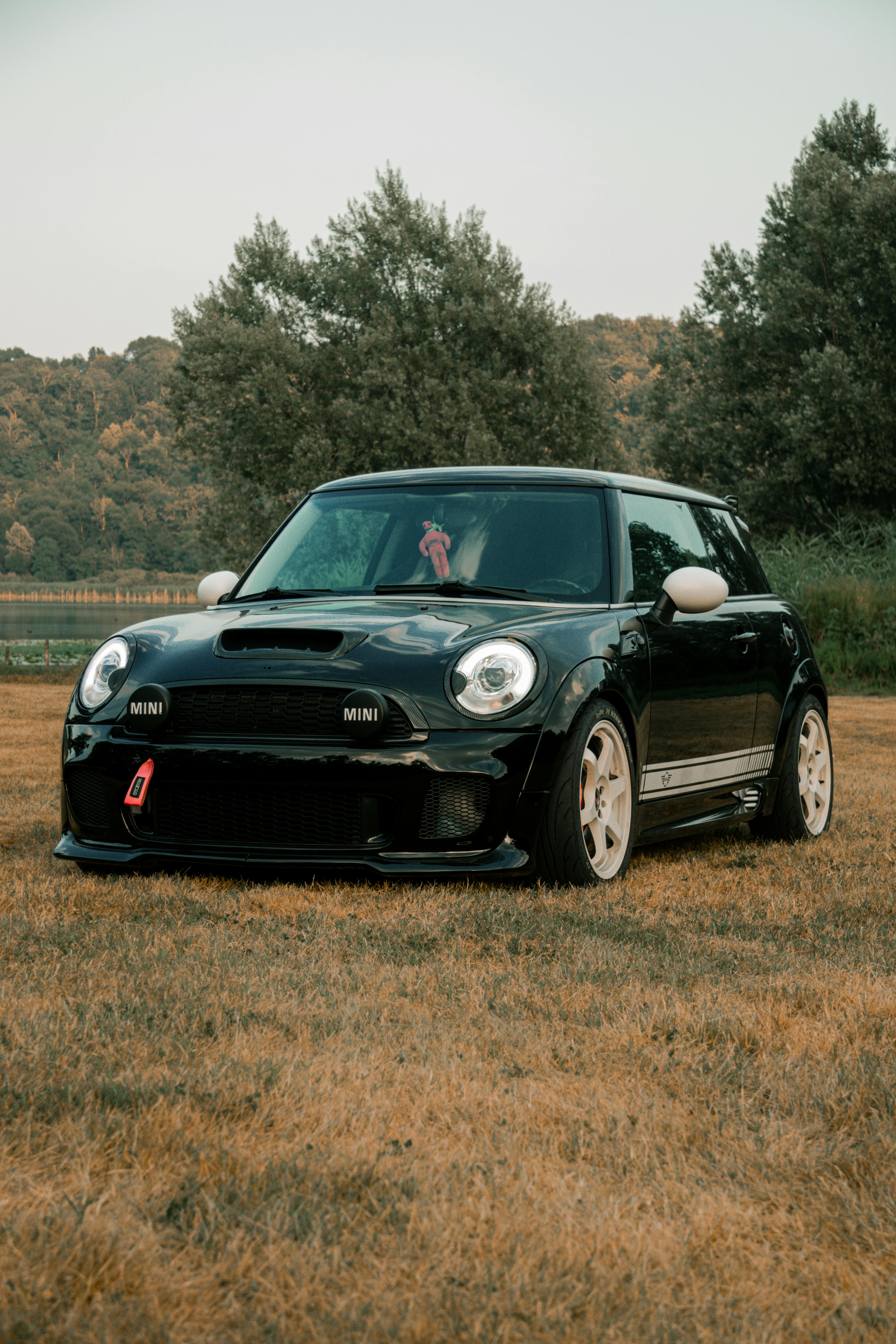 Black Mini Cooper · Free Stock Photo
