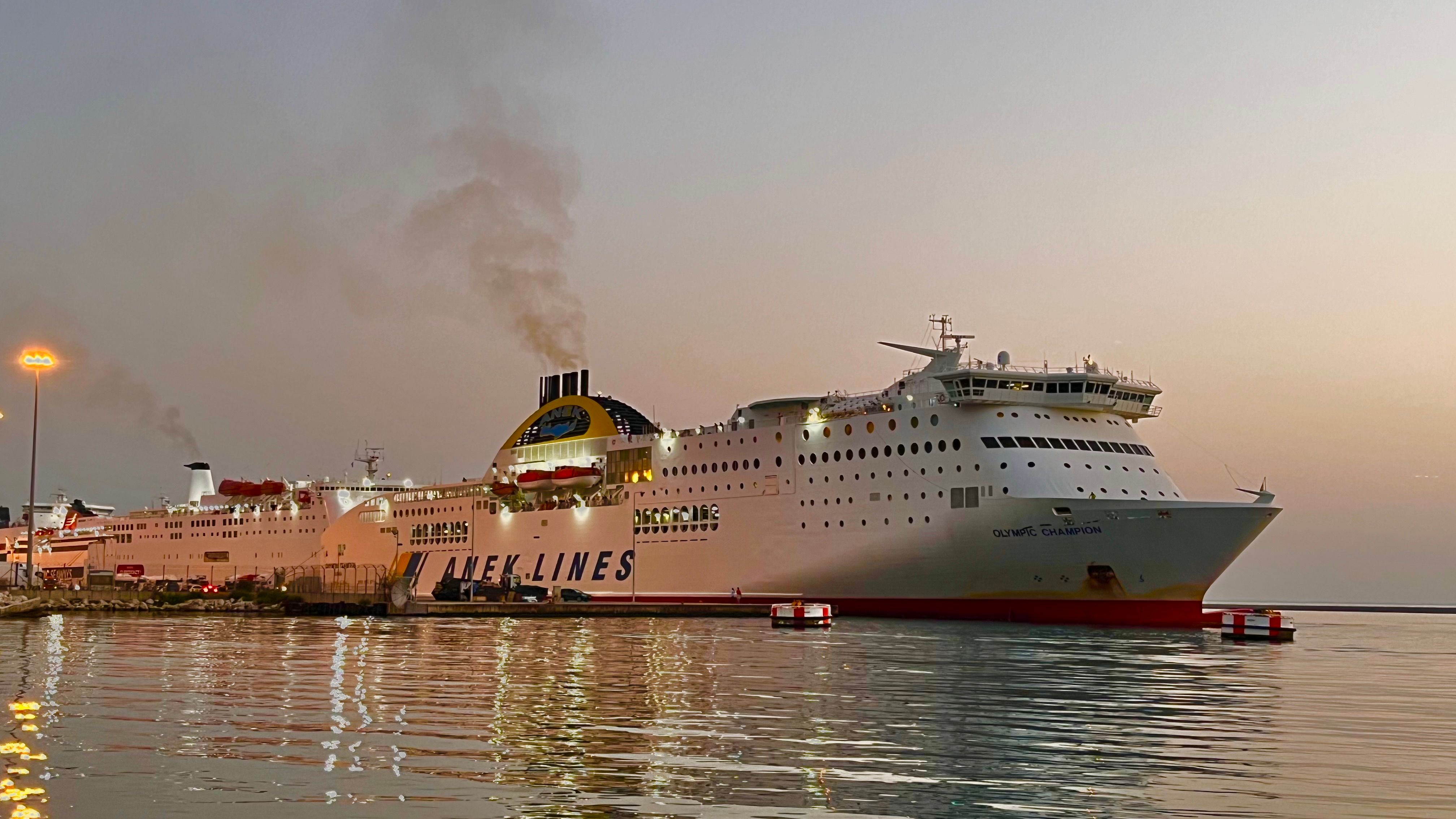 "Large Ships and Sea Routes" 85 Photos & Videos Collected by ...