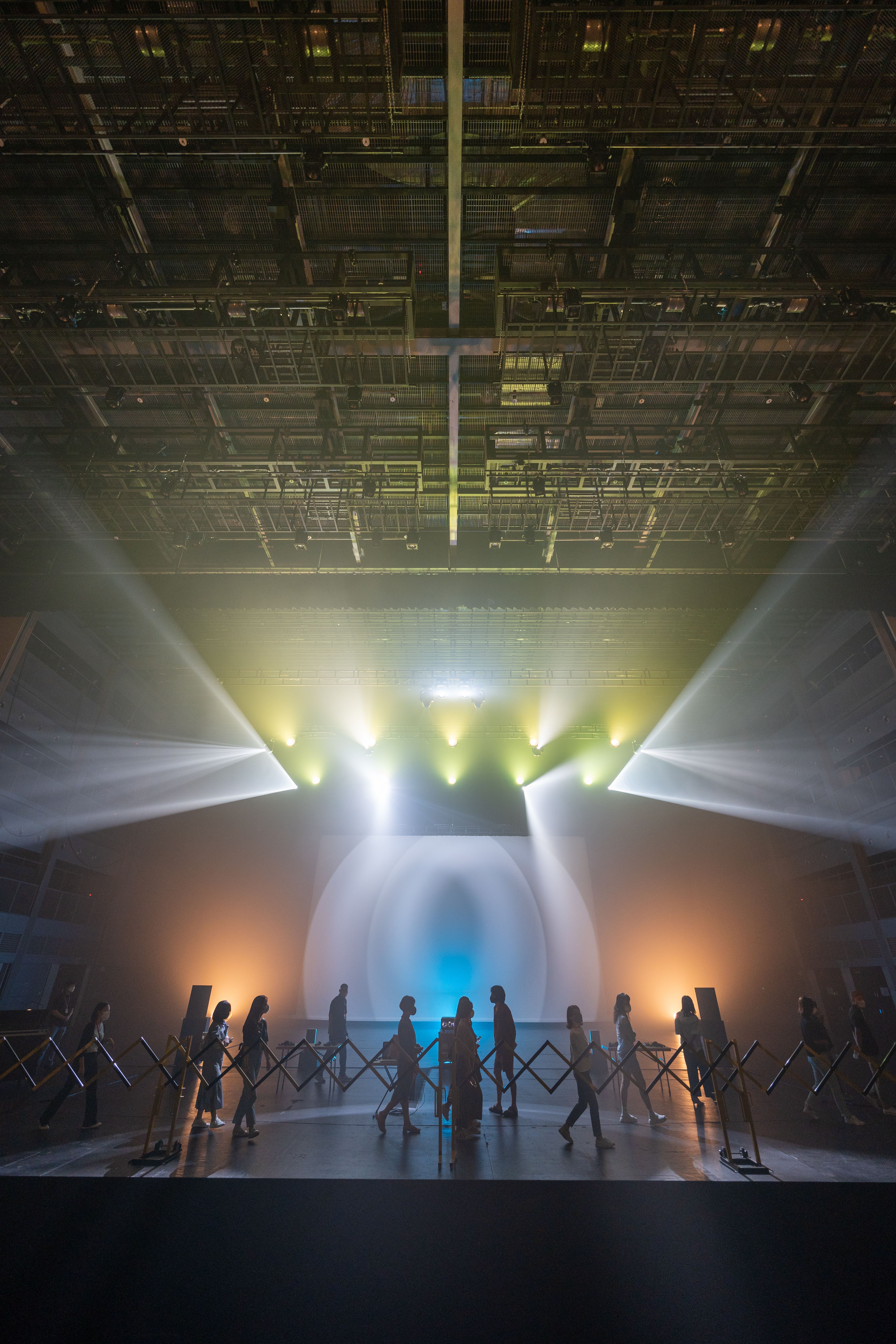 Walking Across A Stage Photos, Download The BEST Free Walking Across A ...