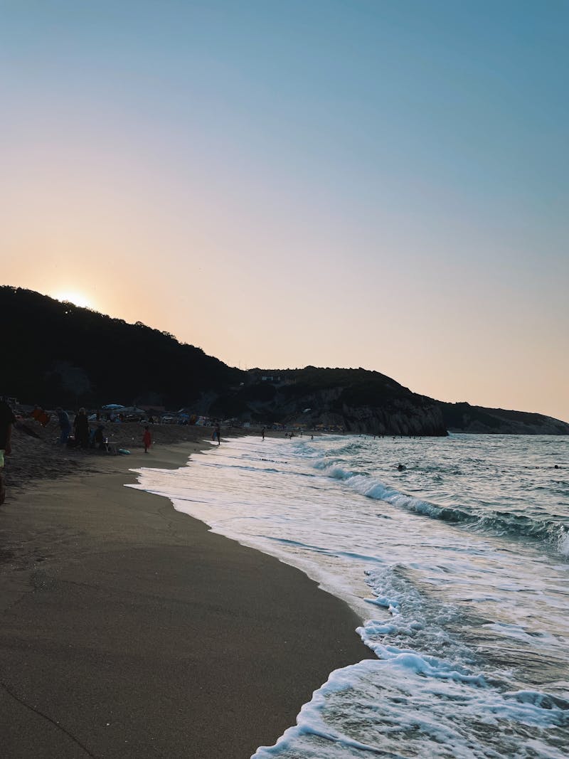 Wave Beach Photos, Download The BEST Free Wave Beach Stock Photos & HD ...