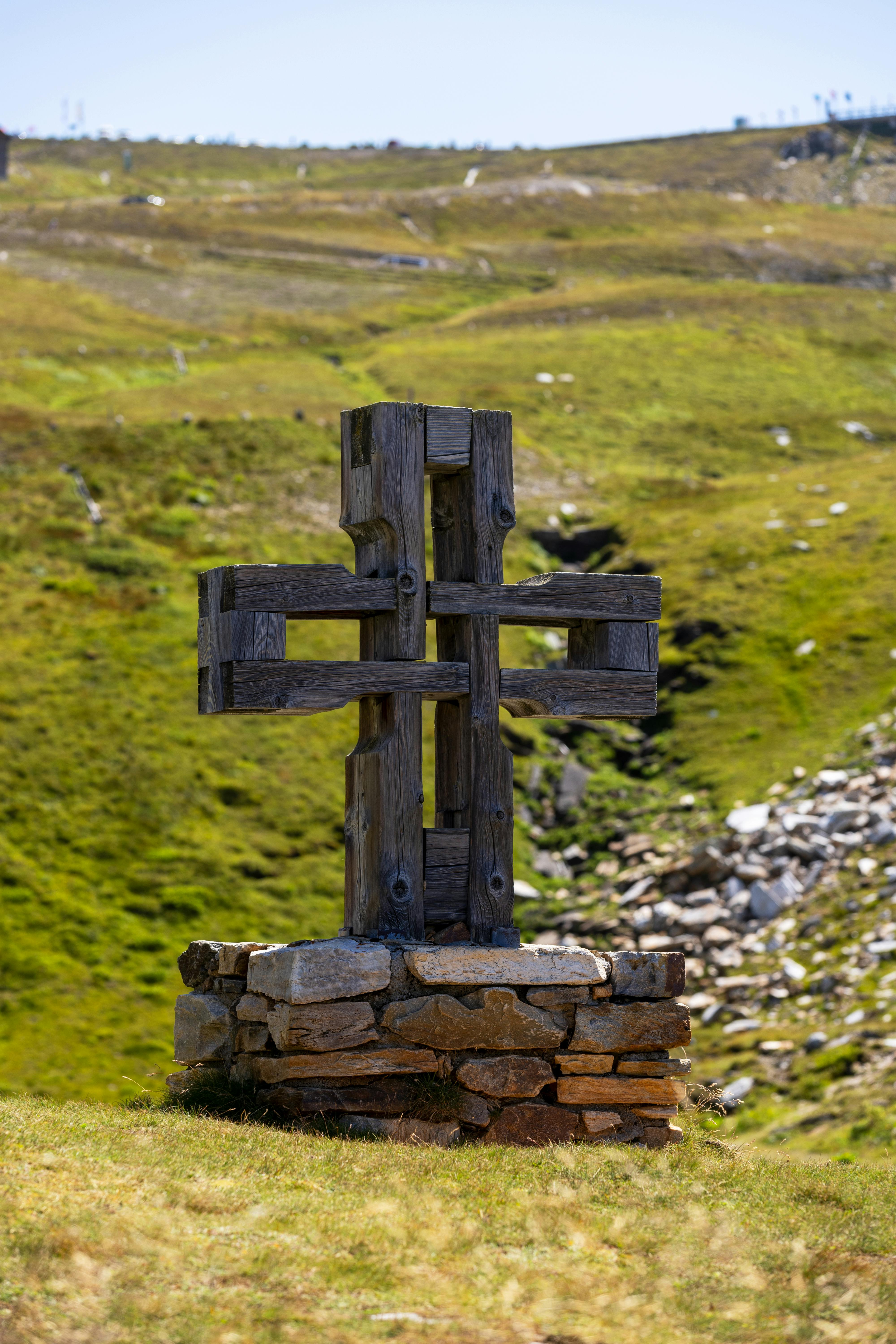 Cross In Hills Photos, Download The BEST Free Cross In Hills Stock ...
