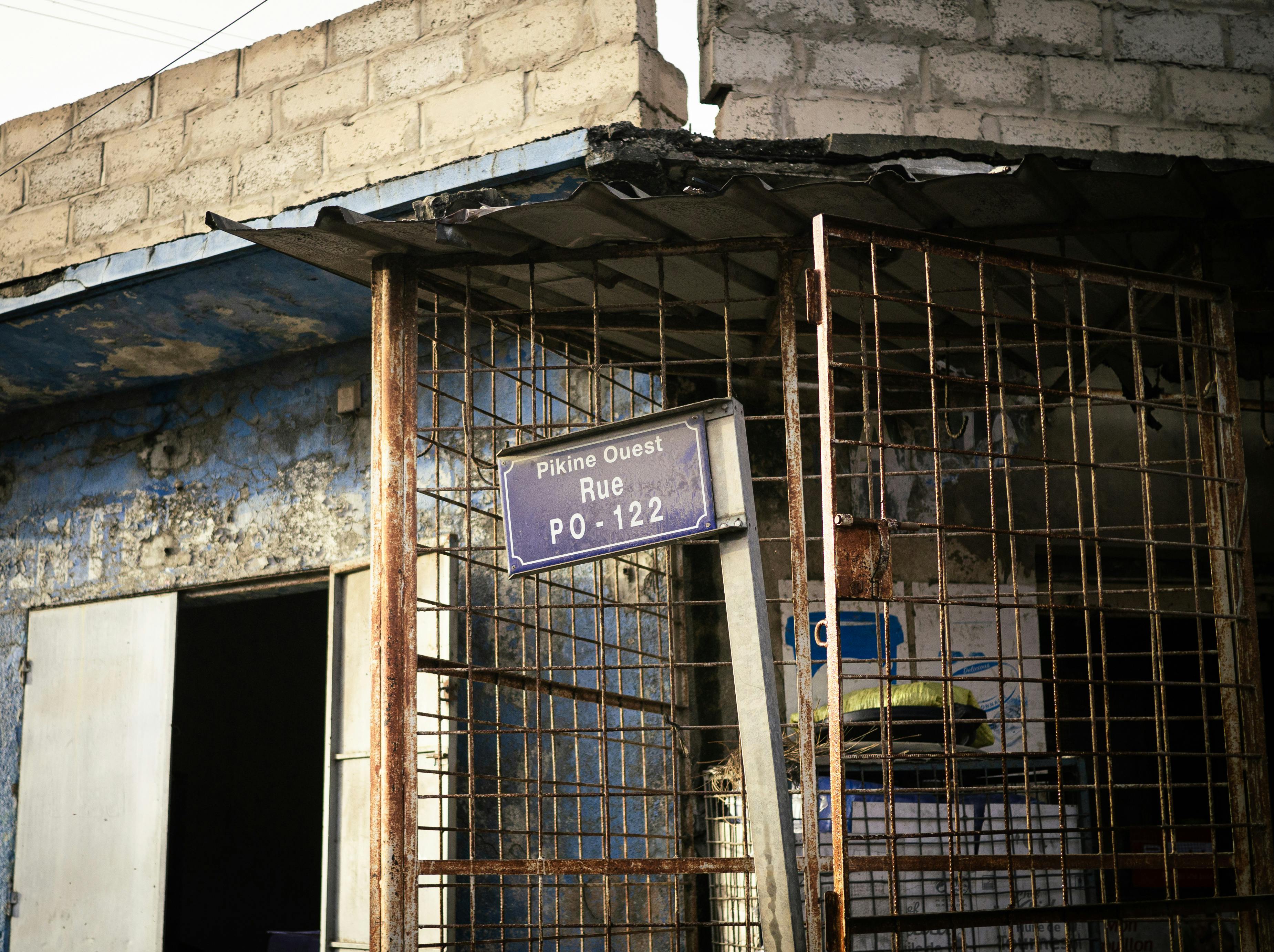 200 000+ 4k Building Demolition Wallpaper banque d’images et photos ...