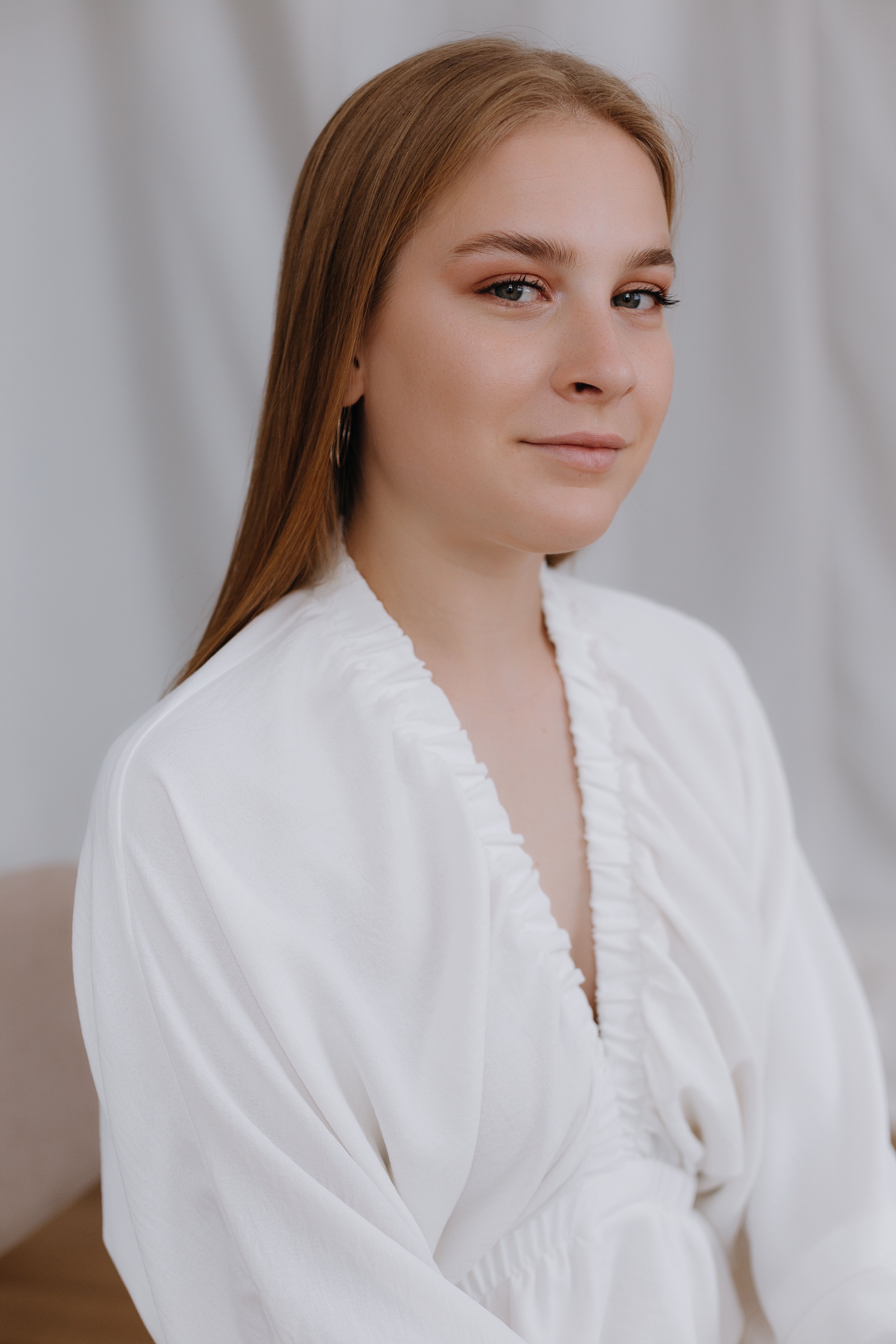 Female Model Wearing a Long White Dress · Free Stock Photo