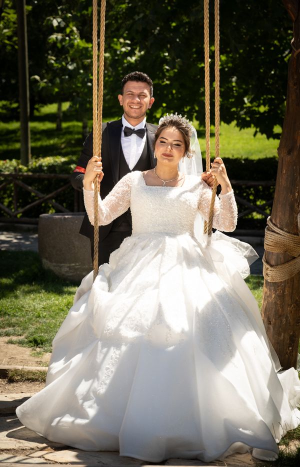 Iranian Bride Photos, Download The BEST Free Iranian Bride Stock Photos ...