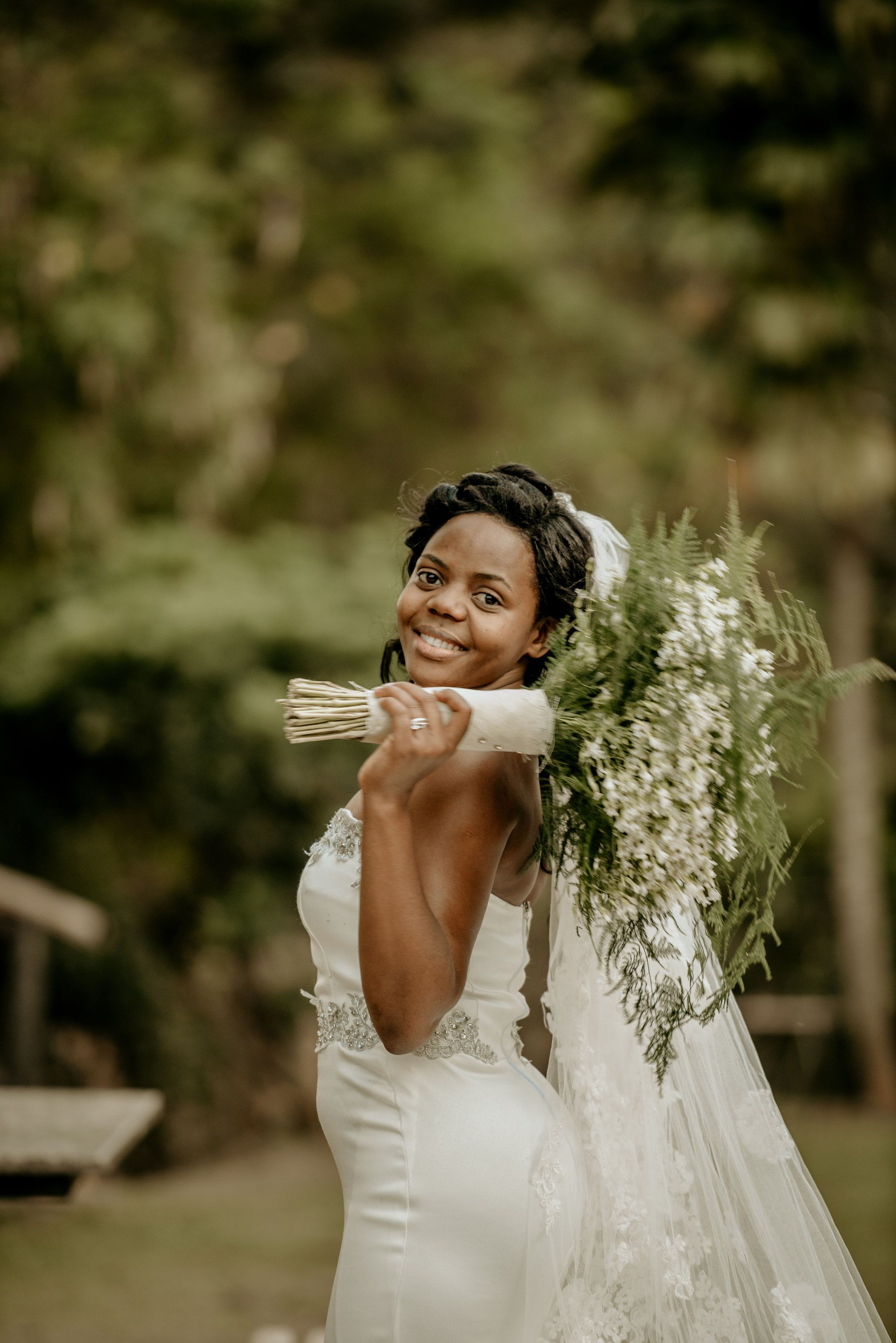 Smiling Bride with Flowers Bouquet · Free Stock Photo