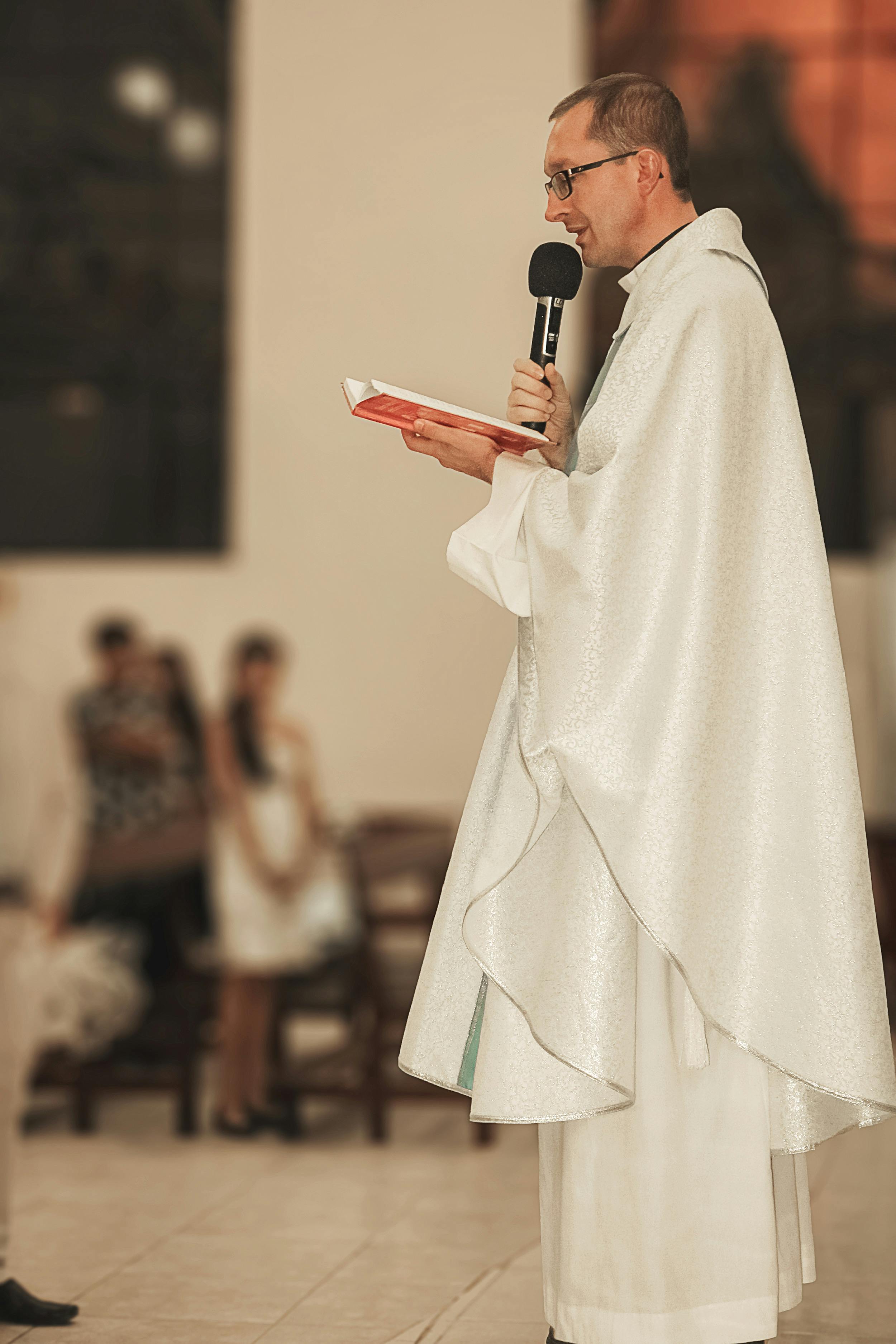Priest Conducting a Mass in the Church · Free Stock Photo