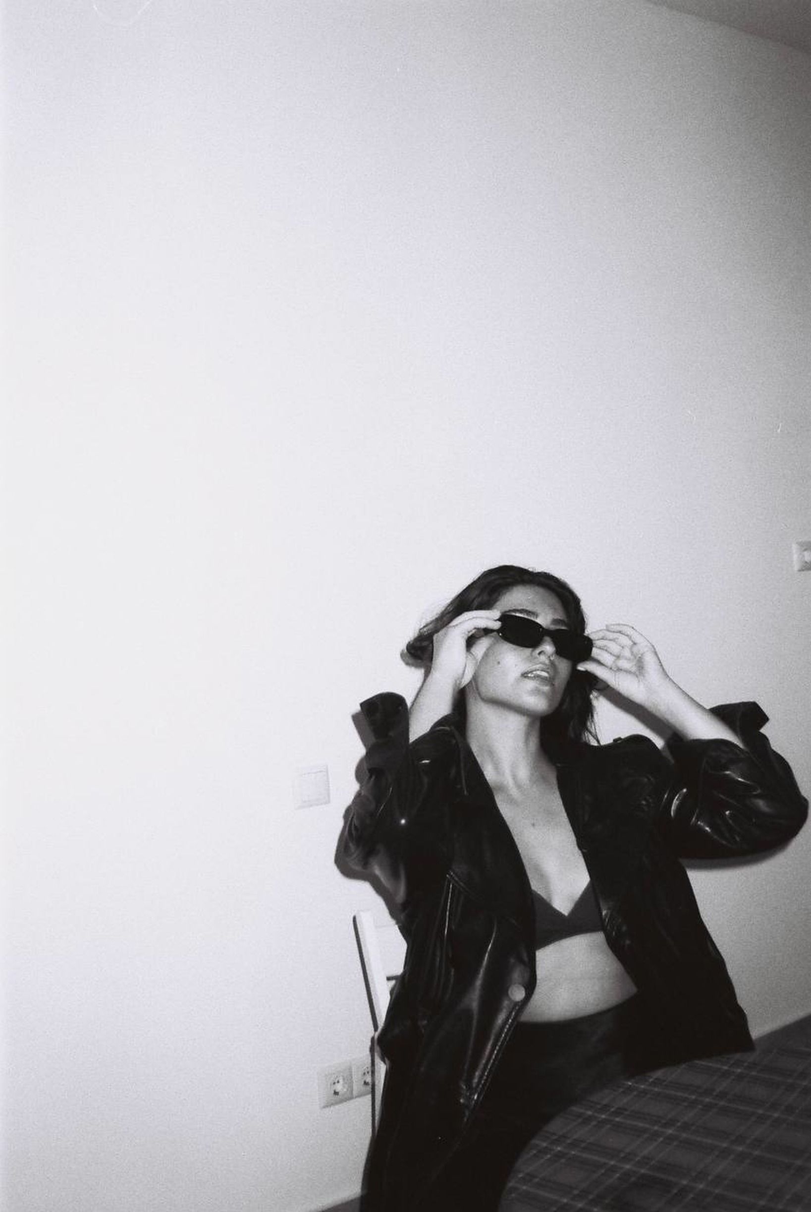 Women Wearing Bra Photos, Download The BEST Free Women Wearing Bra ...
