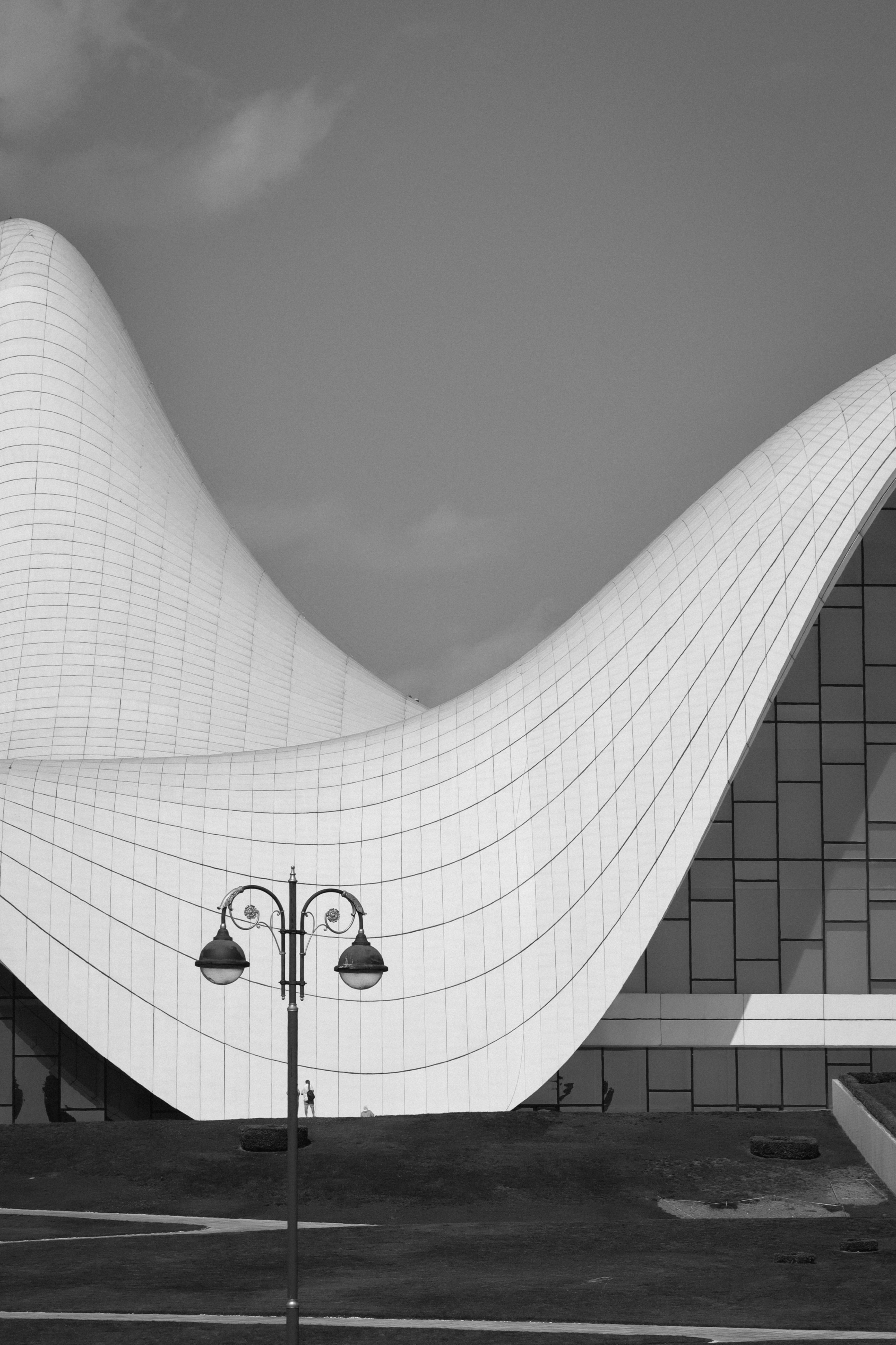 White Modern Building · Free Stock Photo