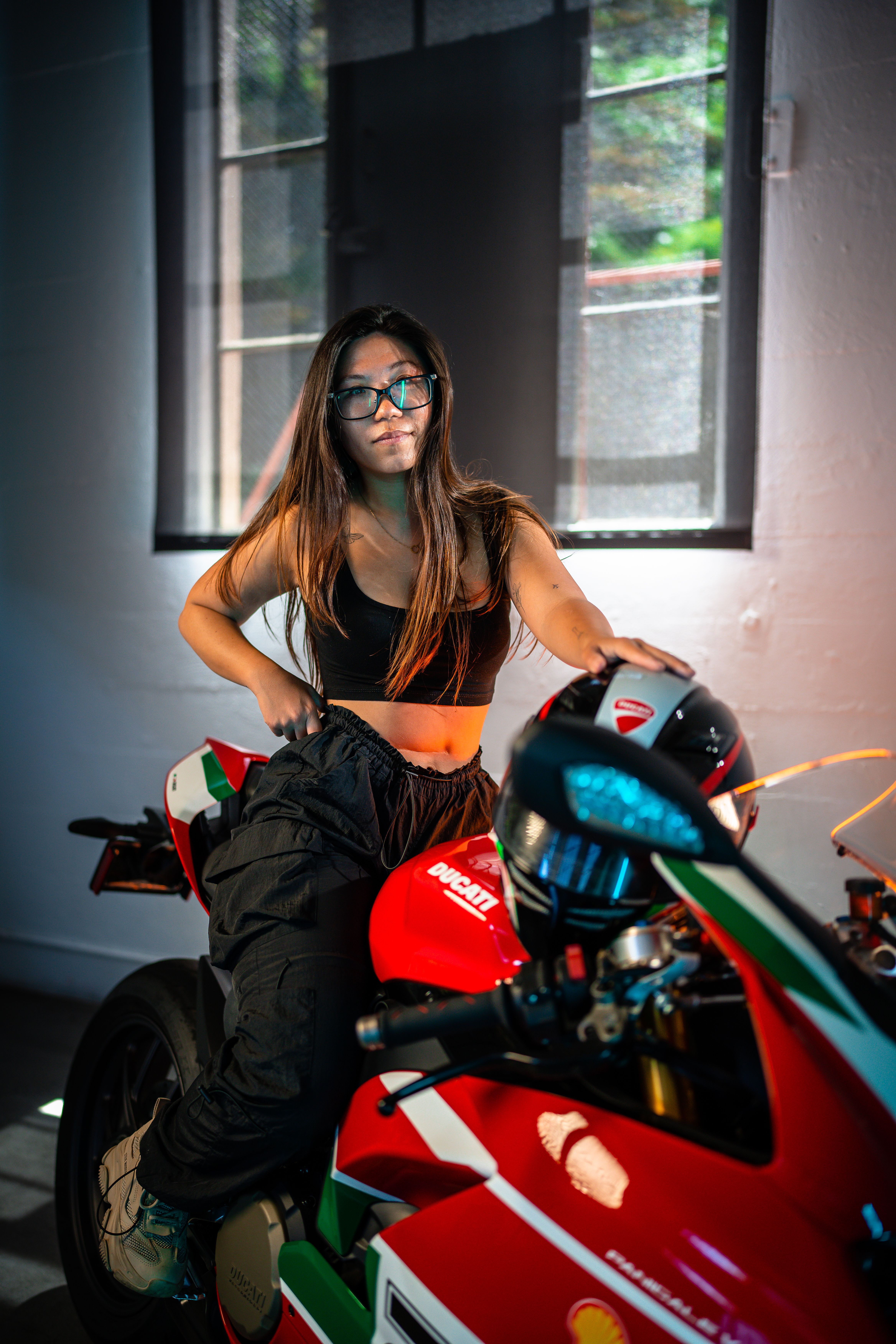 Woman Posing on a Motorbike · Free Stock Photo