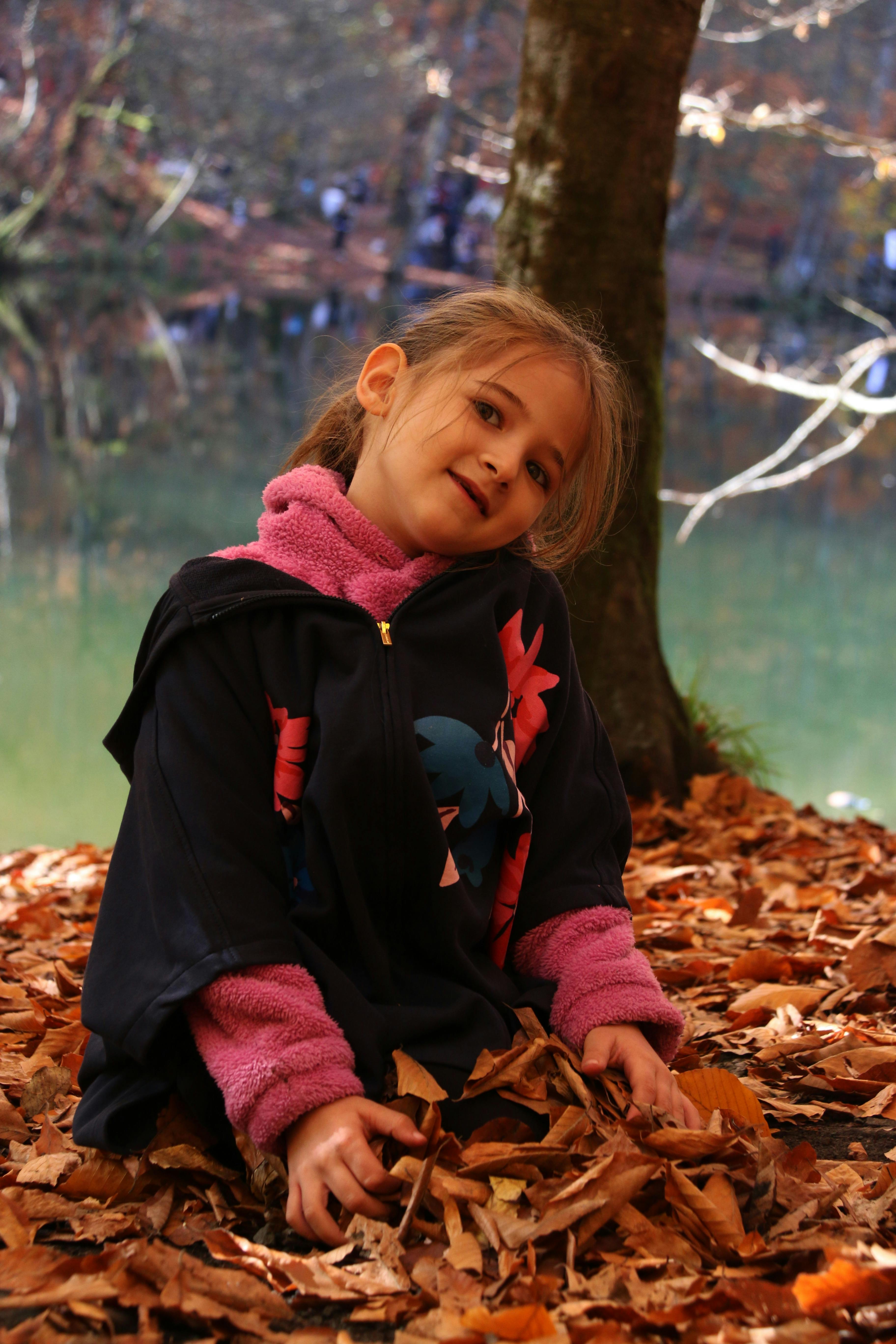 Pic Of A Girl Photos, Download The BEST Free Pic Of A Girl Stock Photos ...