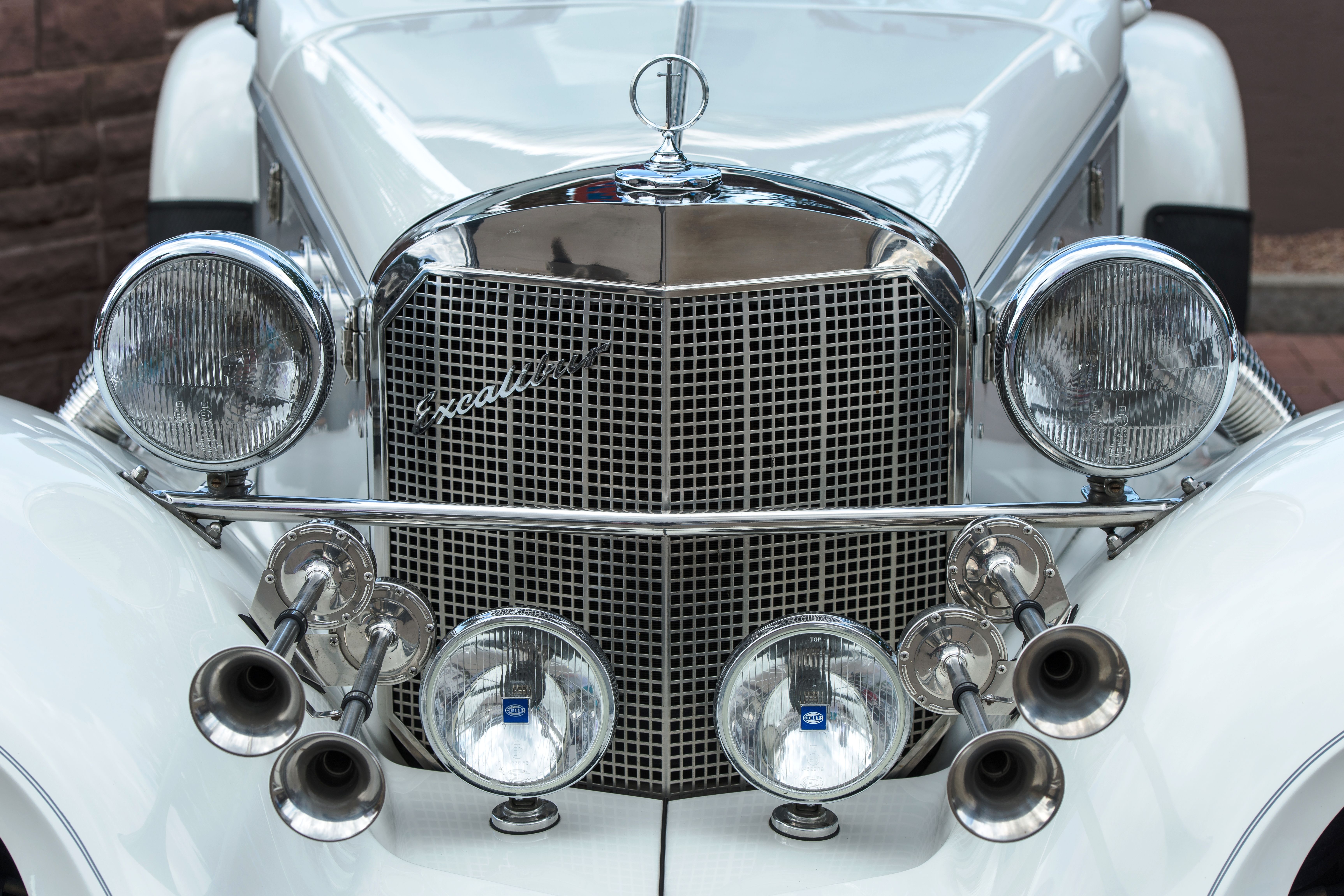 White Rolls Royce Excalibur · Free Stock Photo