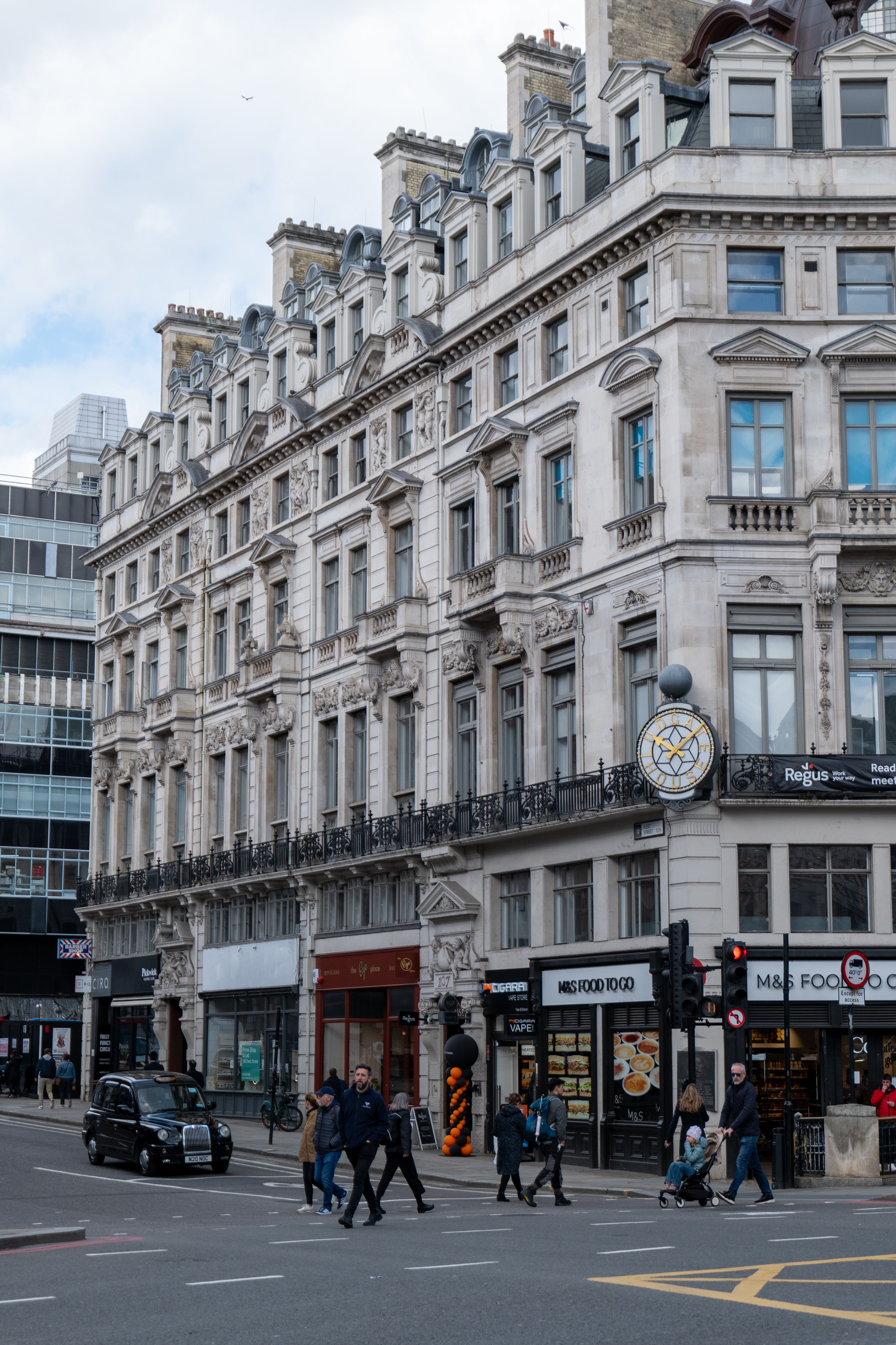 London M And M Shop Photos, Download The BEST Free London M And M Shop ...