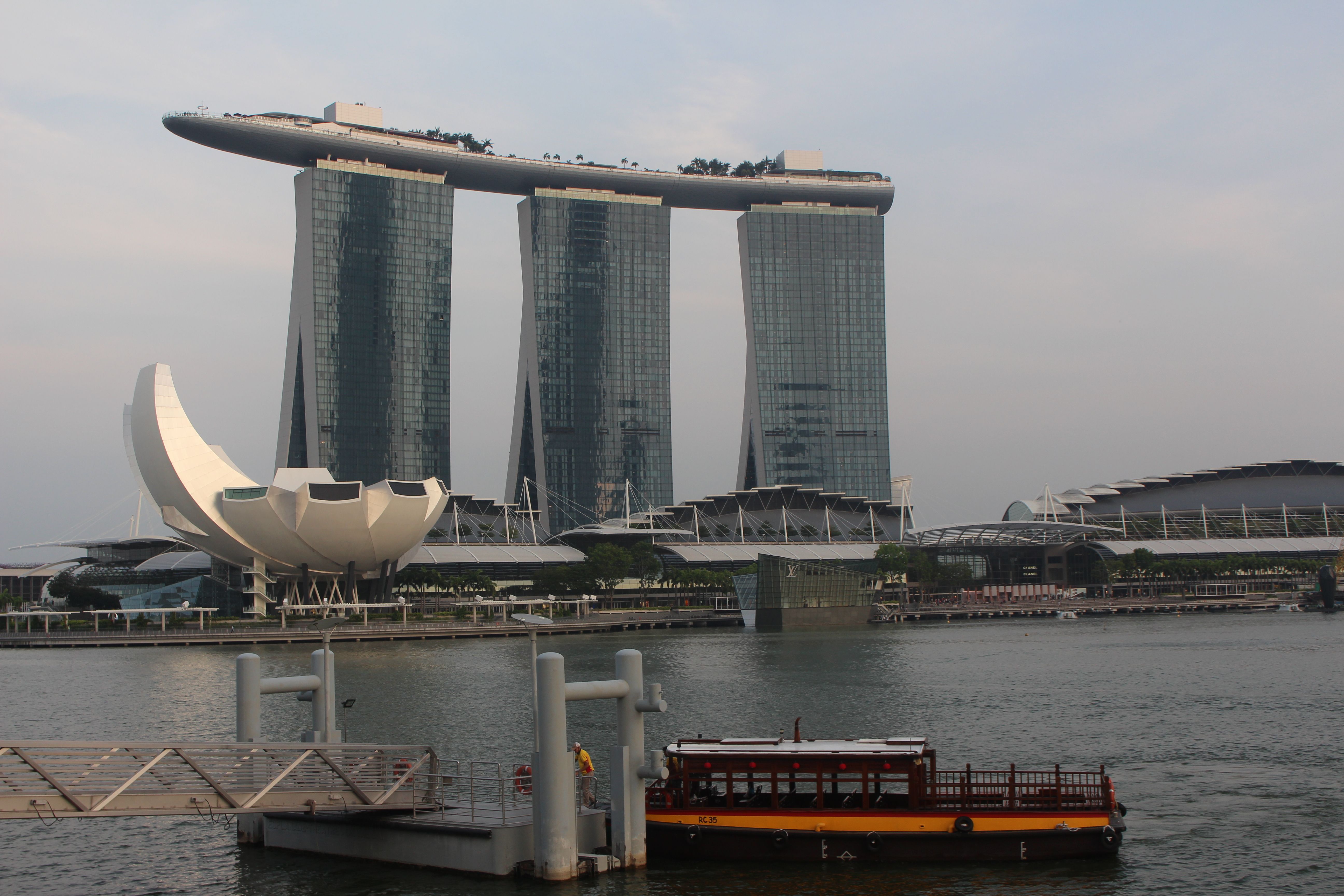 Singaporeans Photos, Download The BEST Free Singaporeans Stock Photos ...