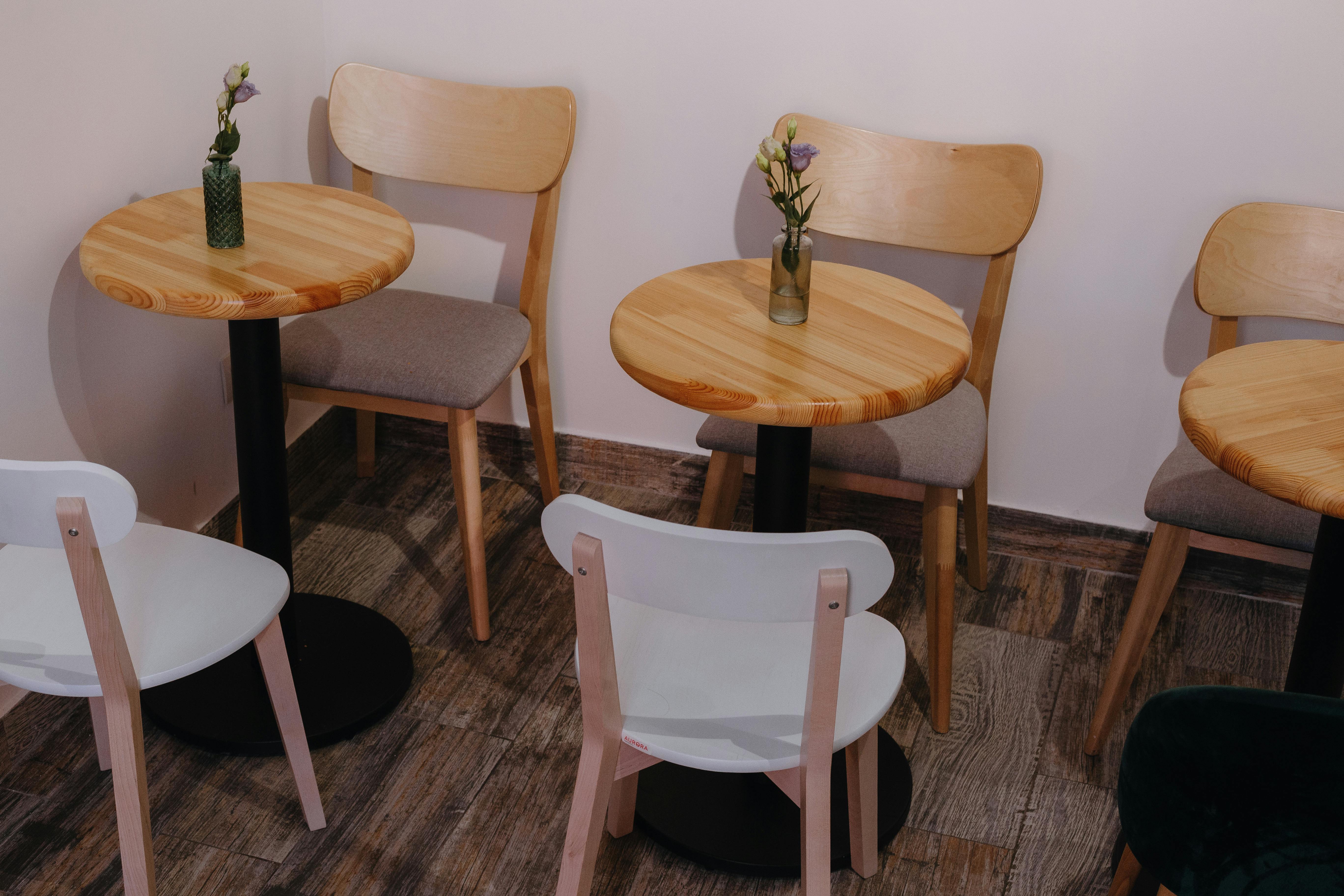 Tables at Cafe · Free Stock Photo