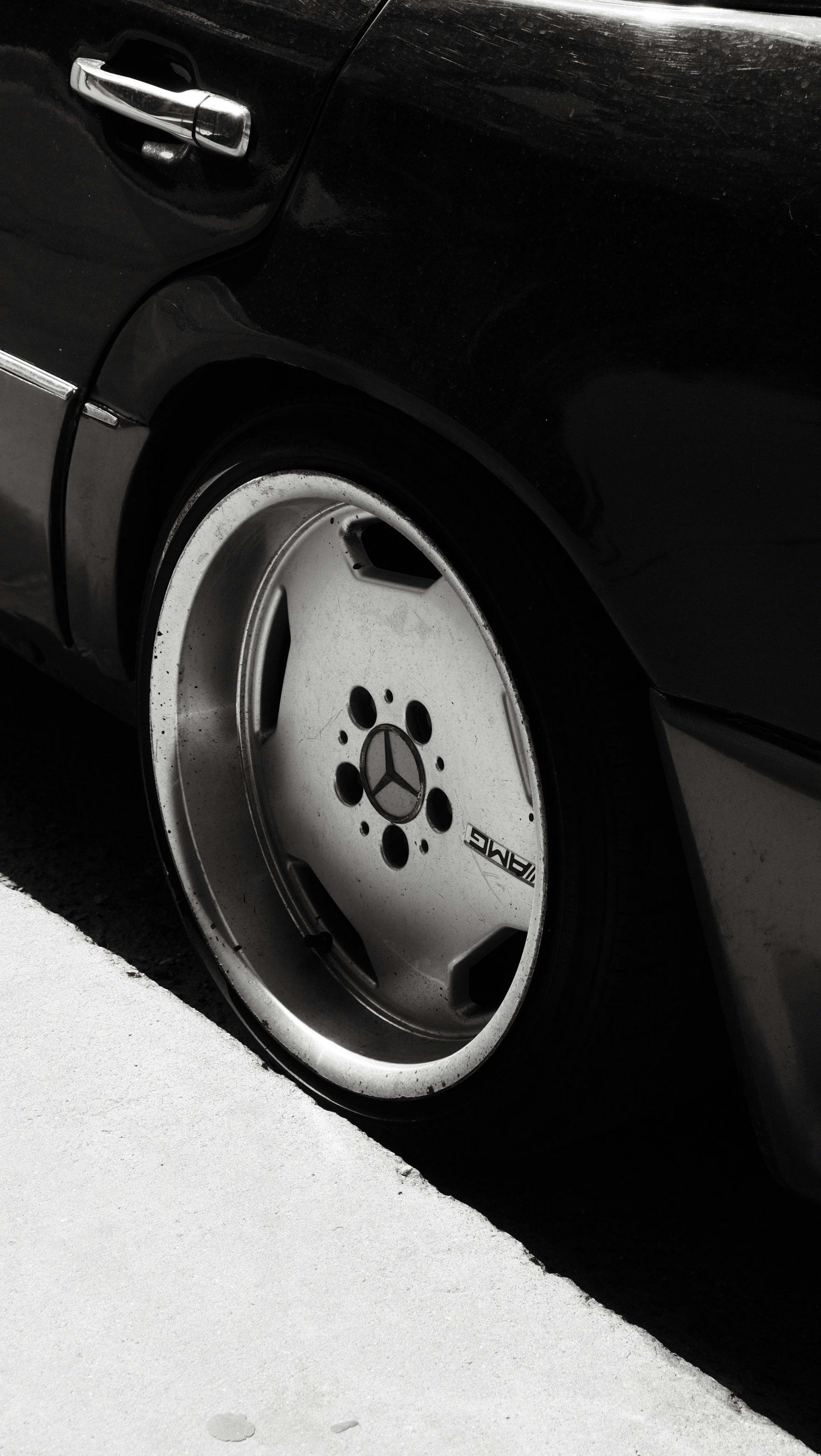 Left Tyre Photos, Download The BEST Free Left Tyre Stock Photos & HD Images