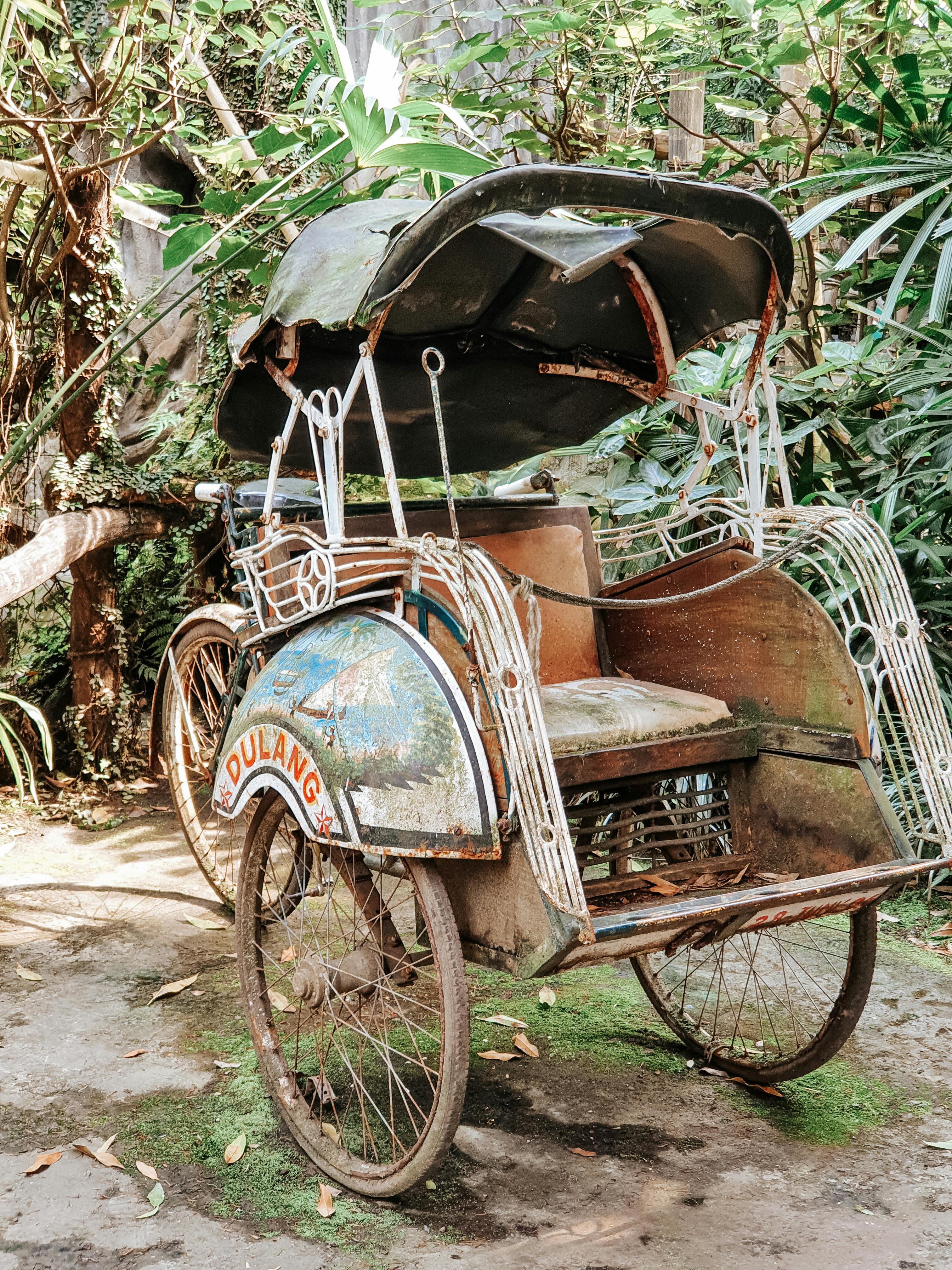 Vintage, Empty Rickshaw · Free Stock Photo