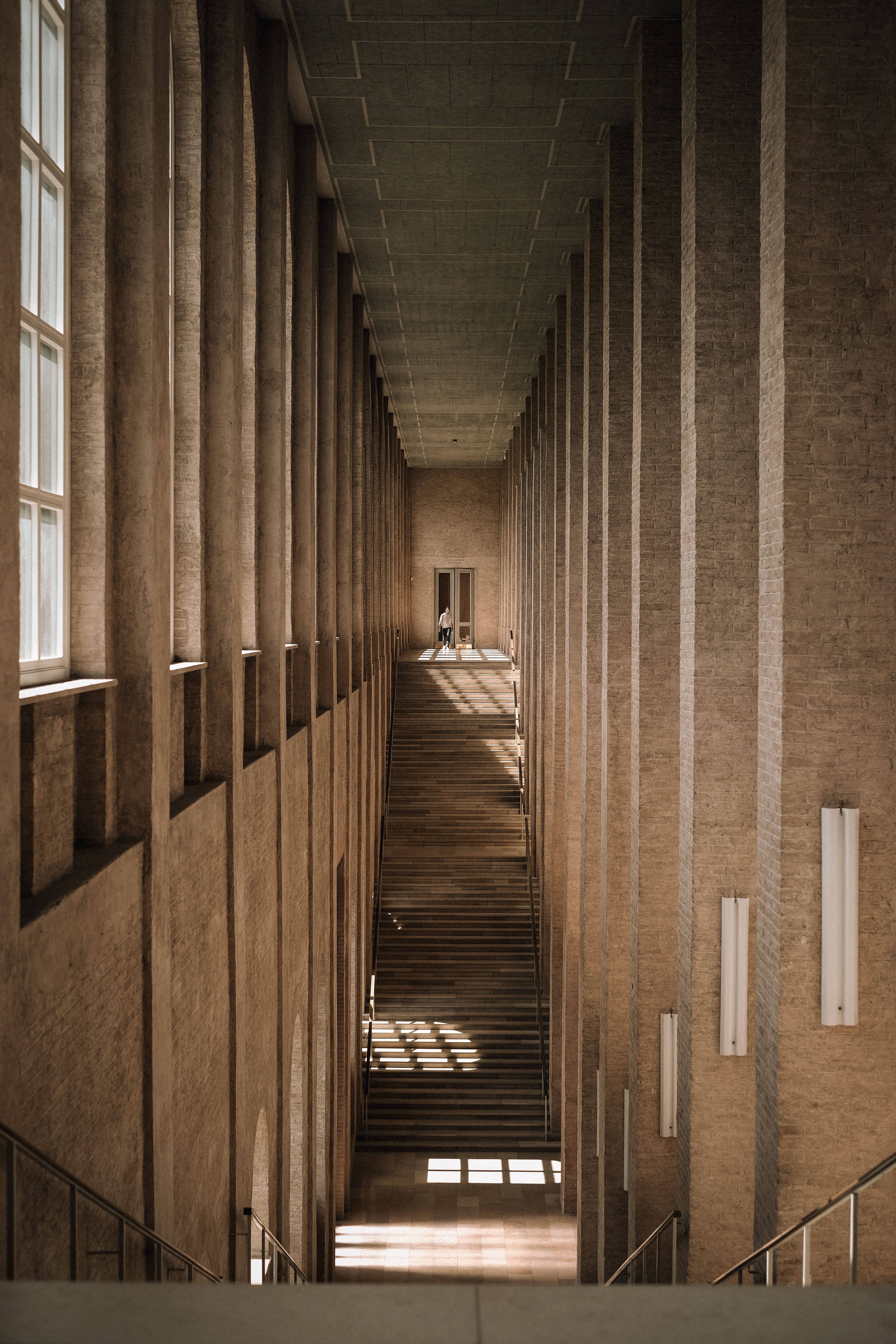 Steps in a Narrow Hallway · Free Stock Photo