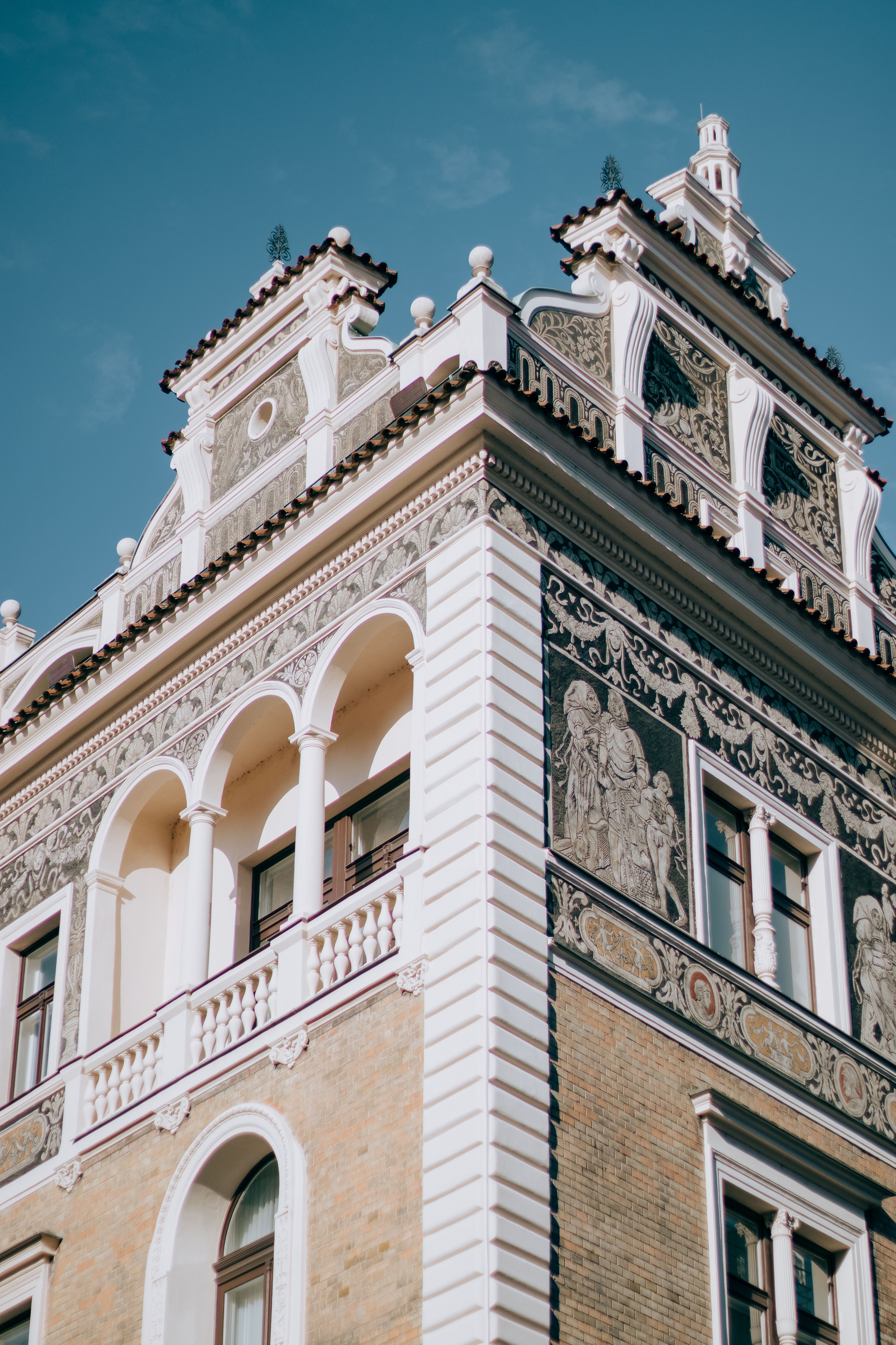 Ornamented Building Corner · Free Stock Photo