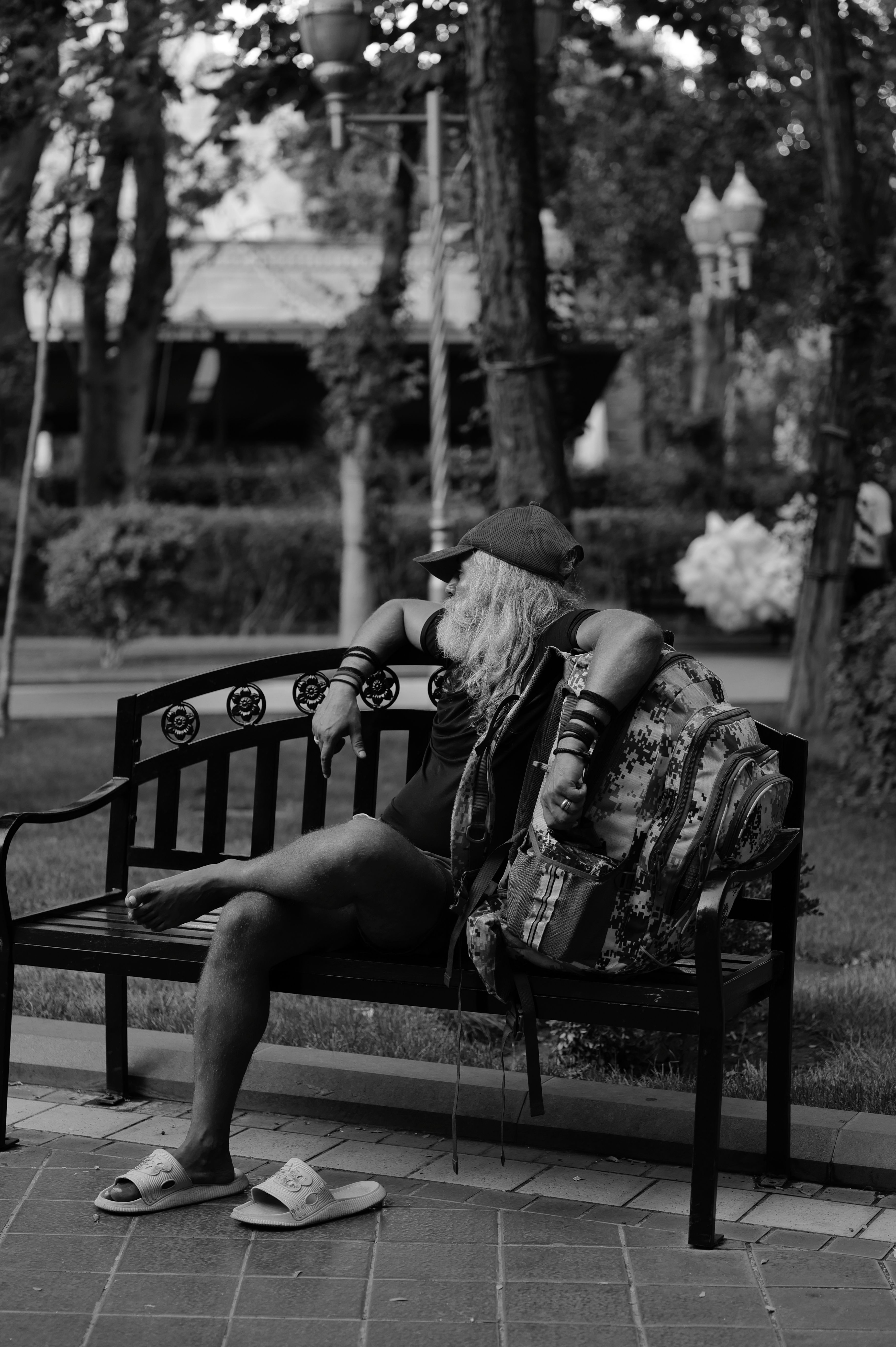 Sitting On Bench Photos, Download The BEST Free Sitting On Bench Stock ...