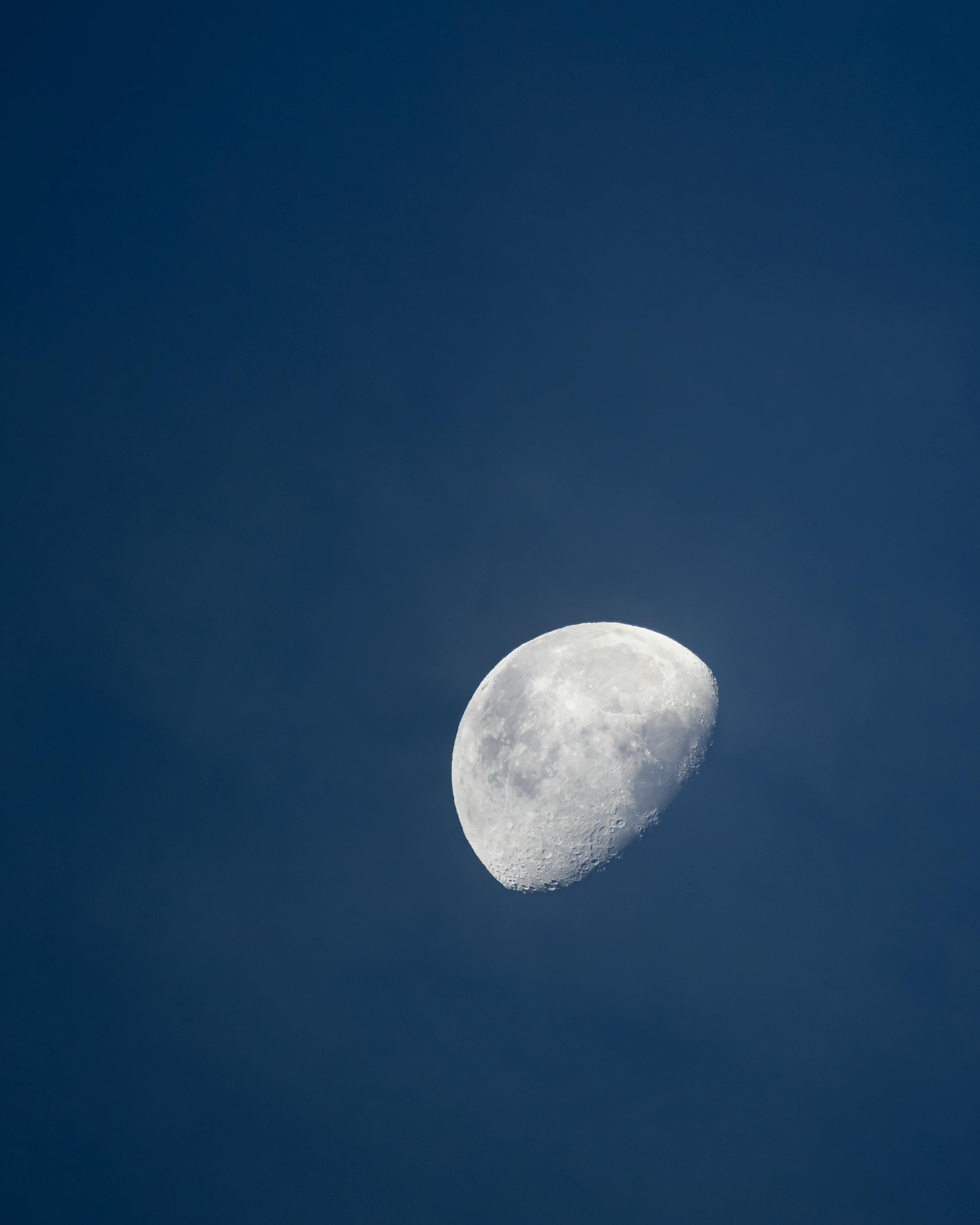 Waning Moon in Dark Blue Sky · Free Stock Photo