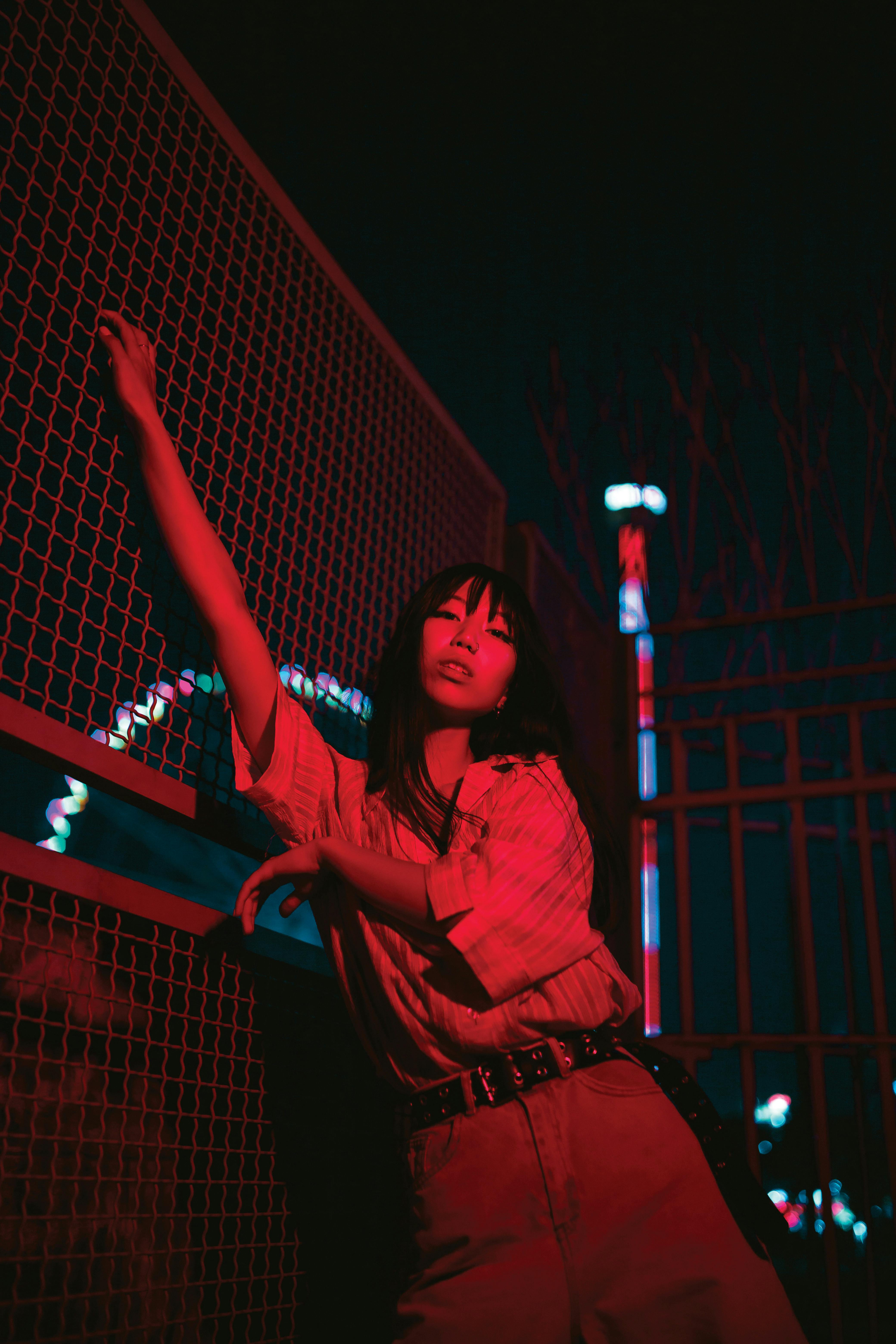 Siri Model Photos, Download The BEST Free Siri Model Stock Photos & HD ...