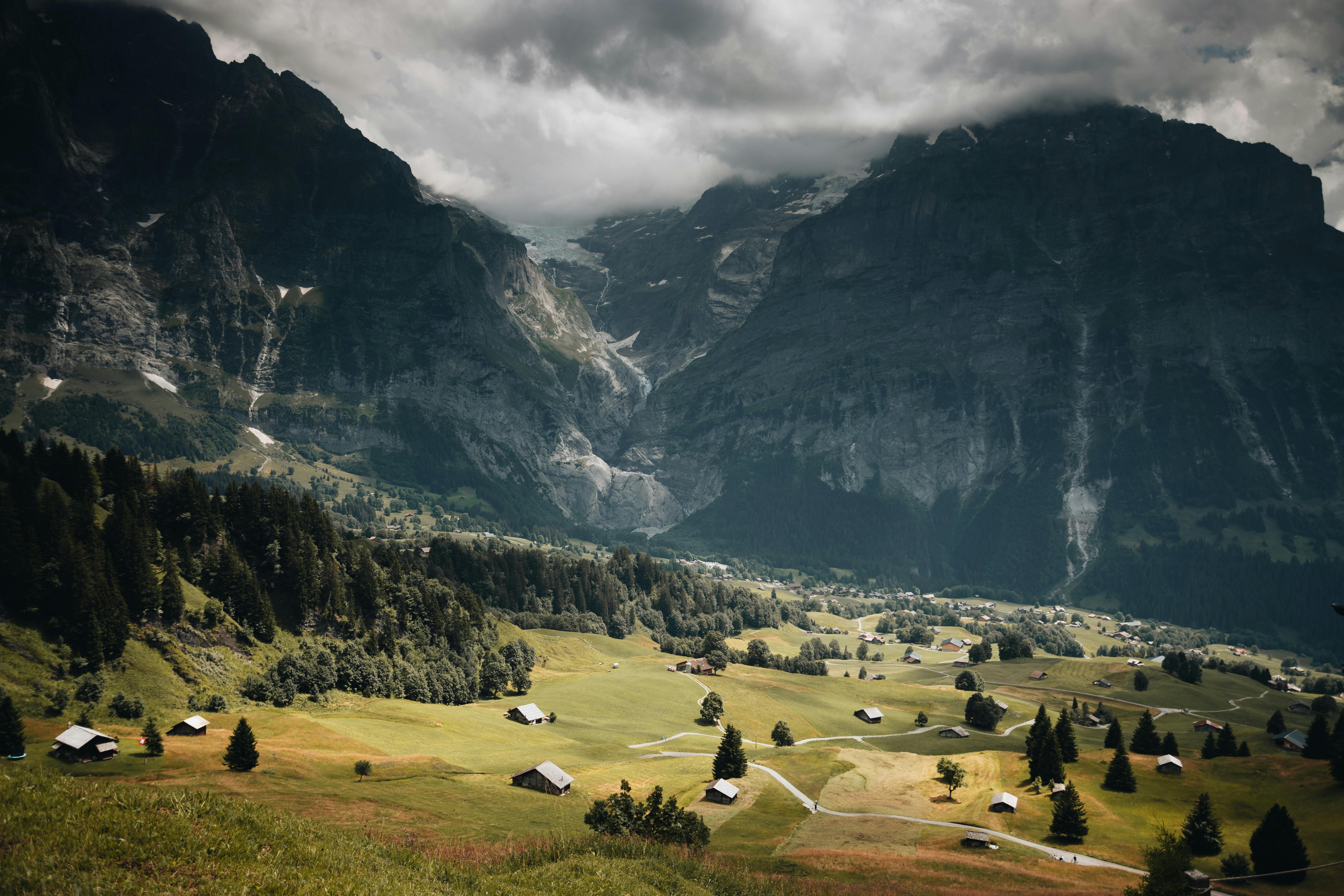 Village in Valley in Mountains · Free Stock Photo