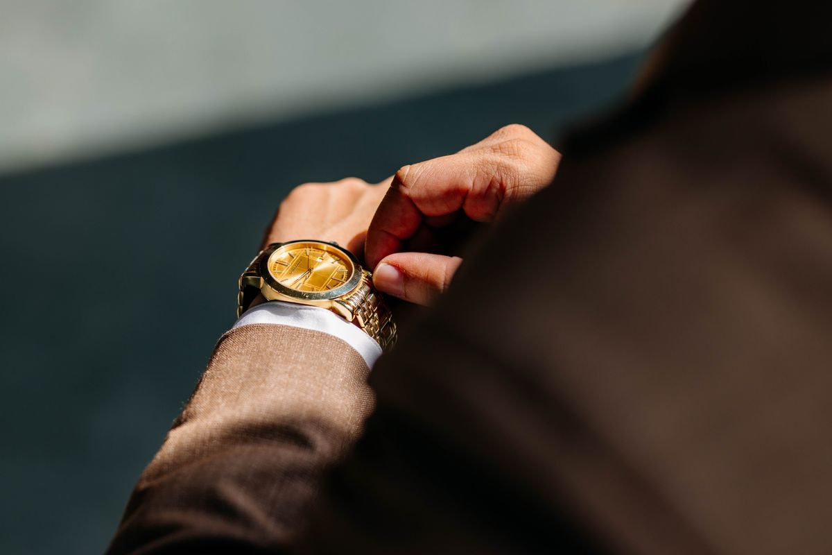 Man Wear Wrist Watch Photos, Download The BEST Free Man Wear Wrist ...