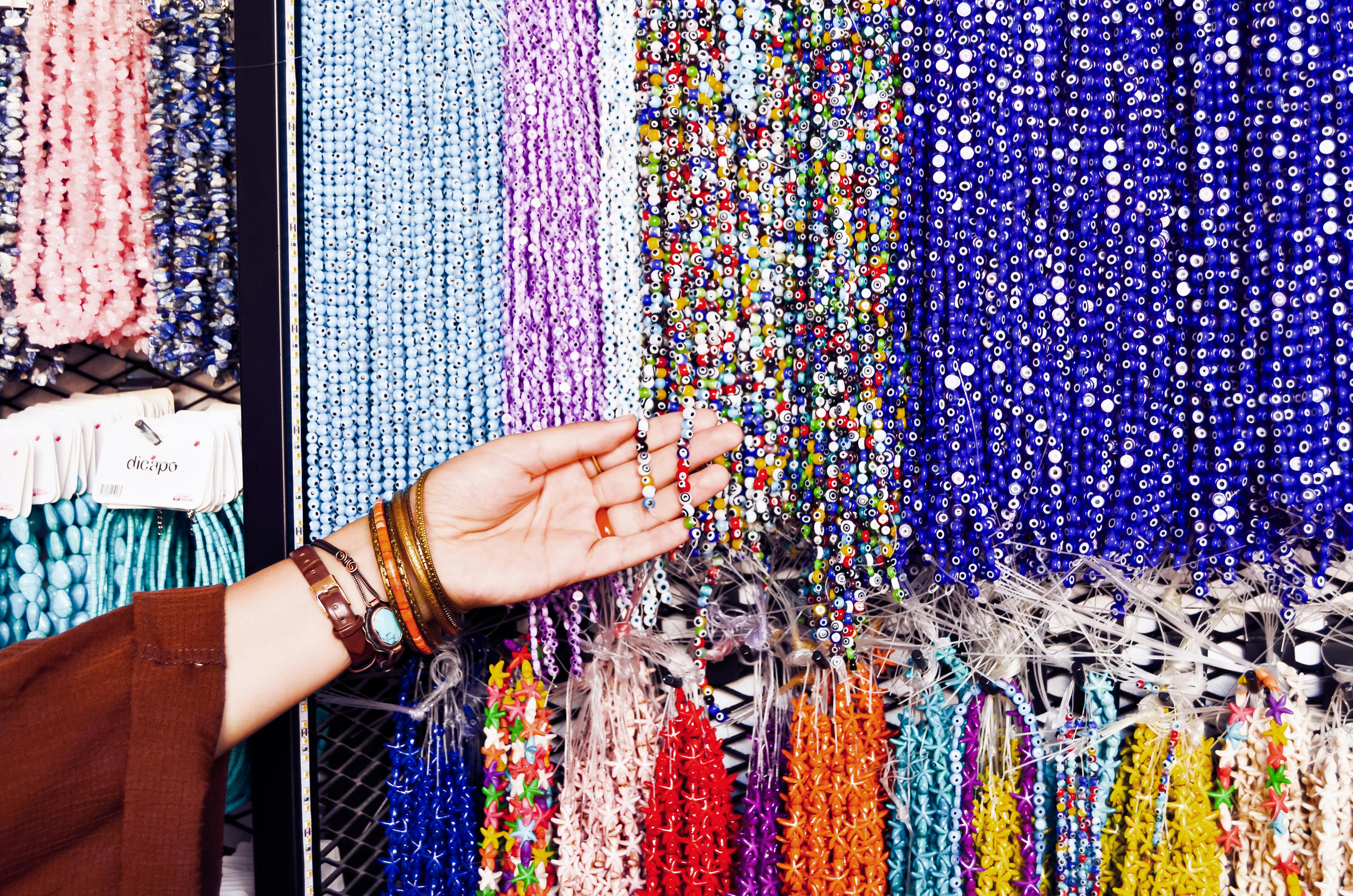 Pile Of Beads And String Photos, Download The BEST Free Pile Of Beads ...