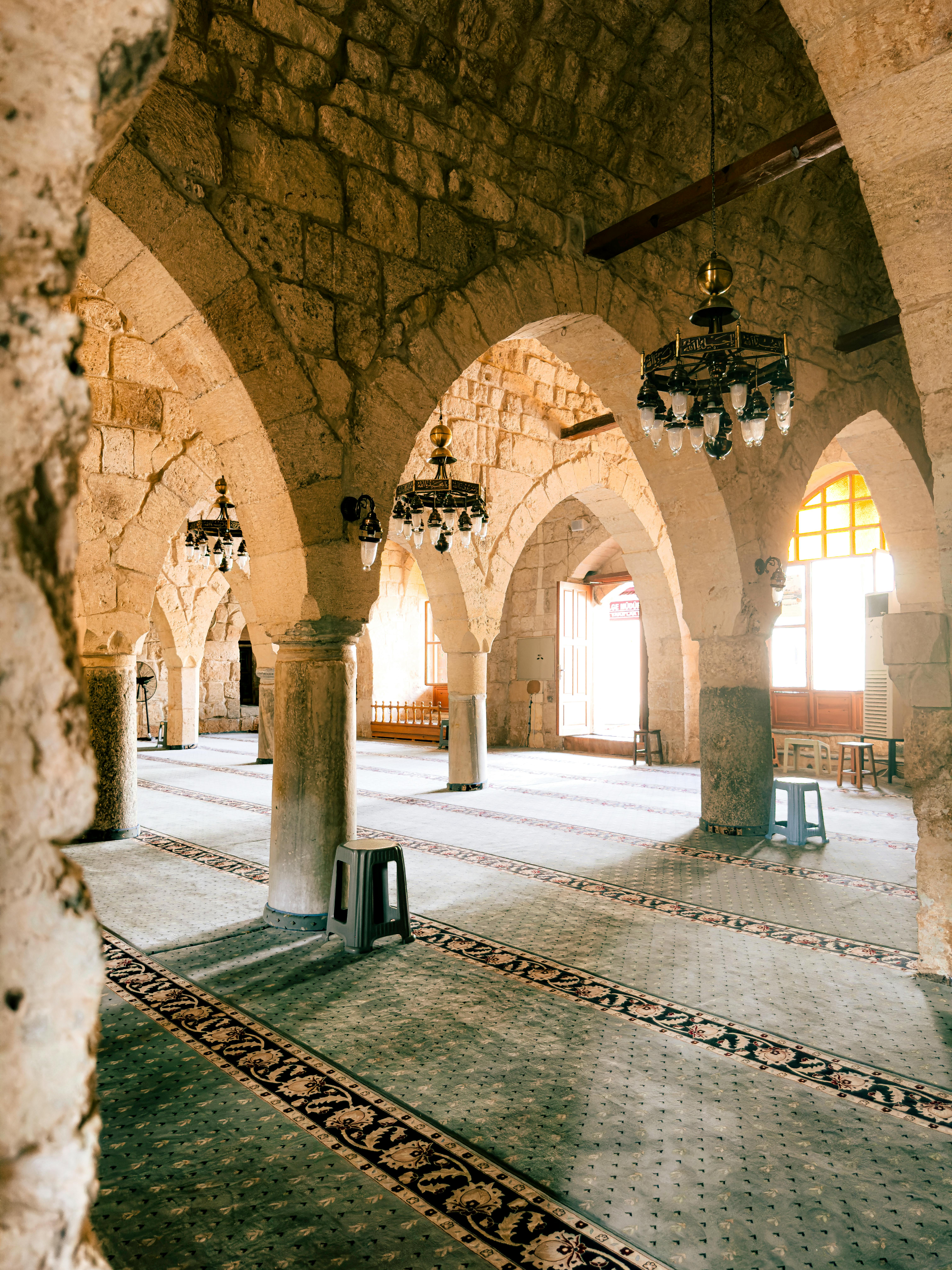 Colonnade in the Mosque Hall · Free Stock Photo