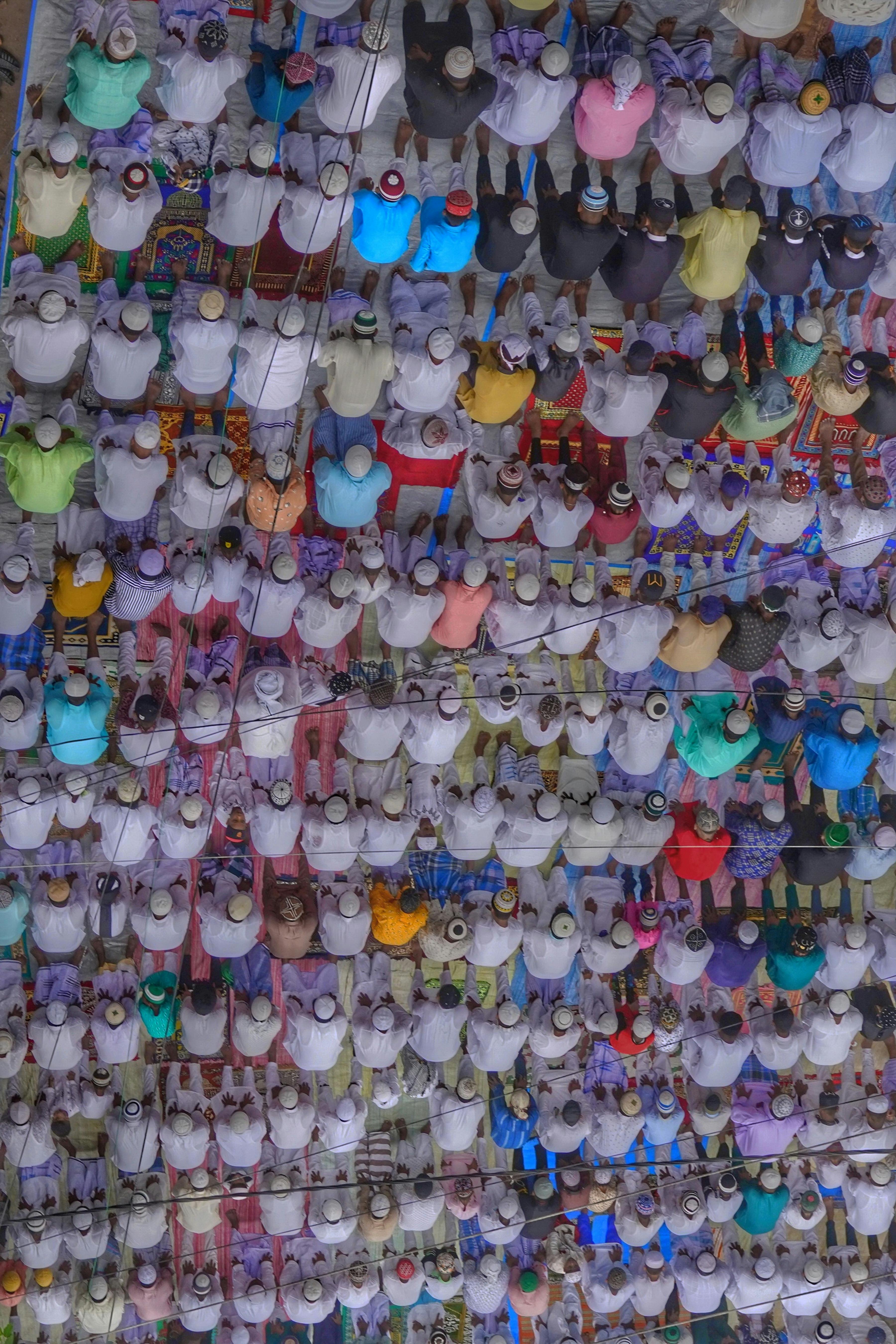 People Praying Photos, Download The BEST Free People Praying Stock ...