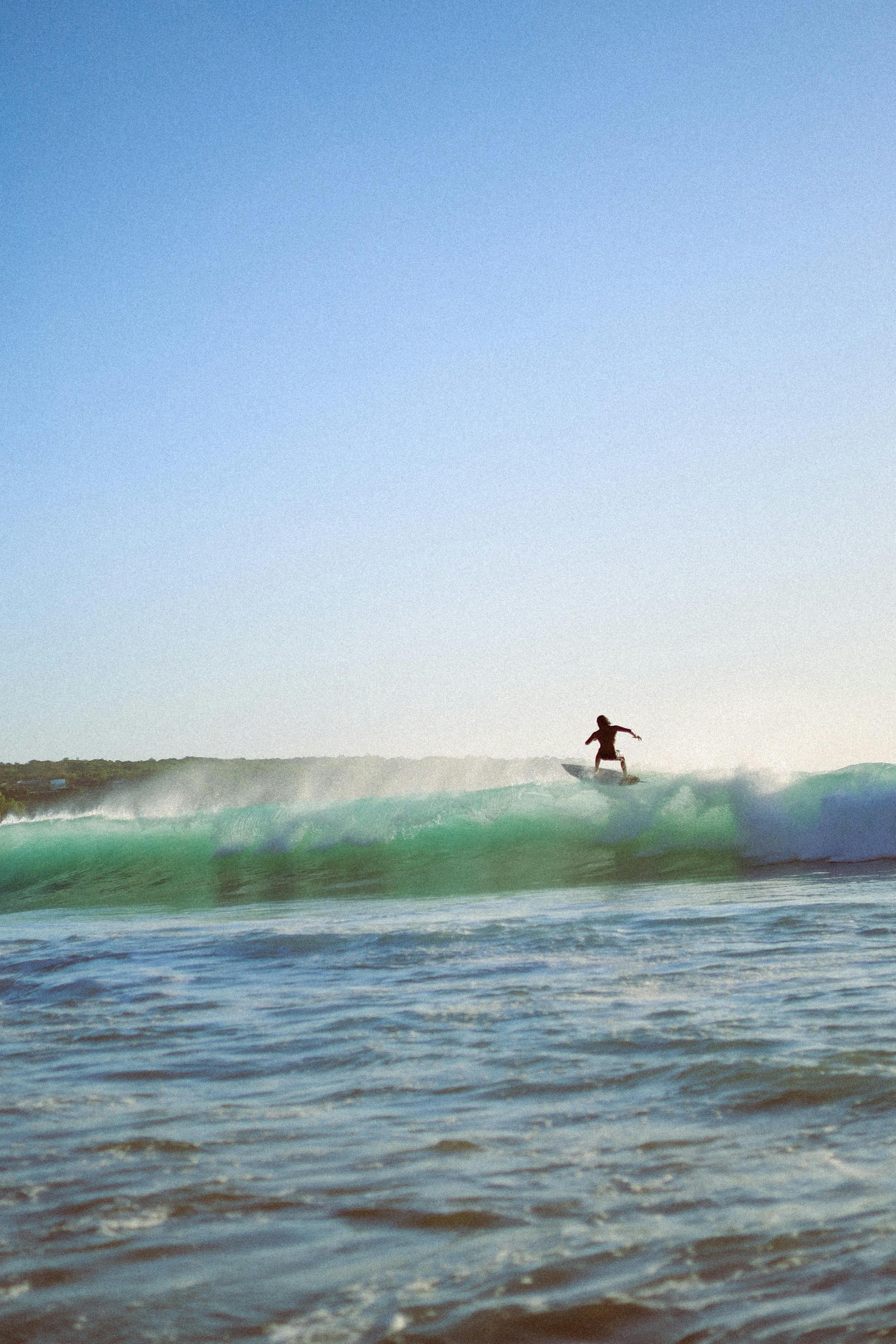 Surfer on Wave · Free Stock Photo