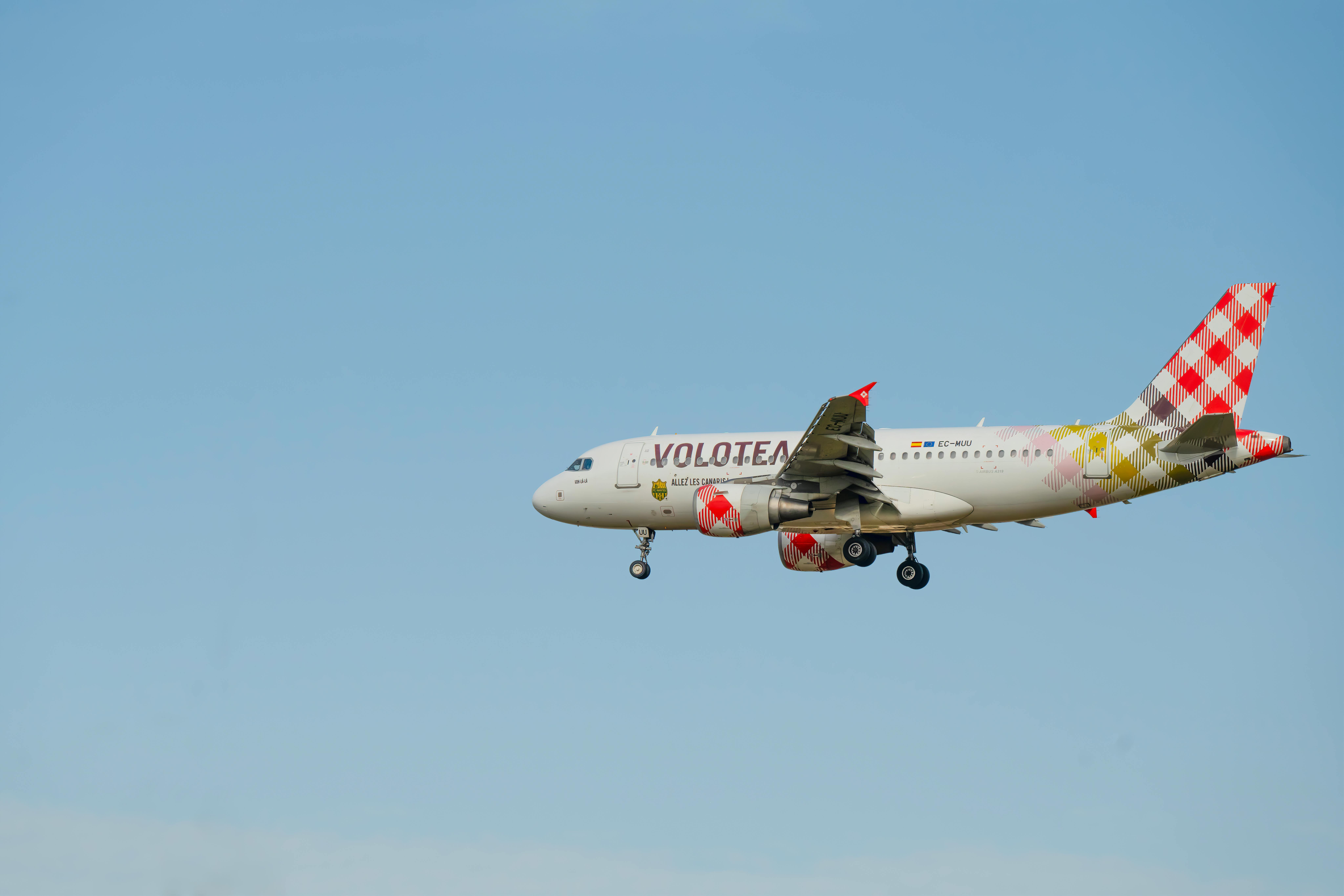 White and Blue Airplane Under White and Blue Sky during Daytime · Free ...