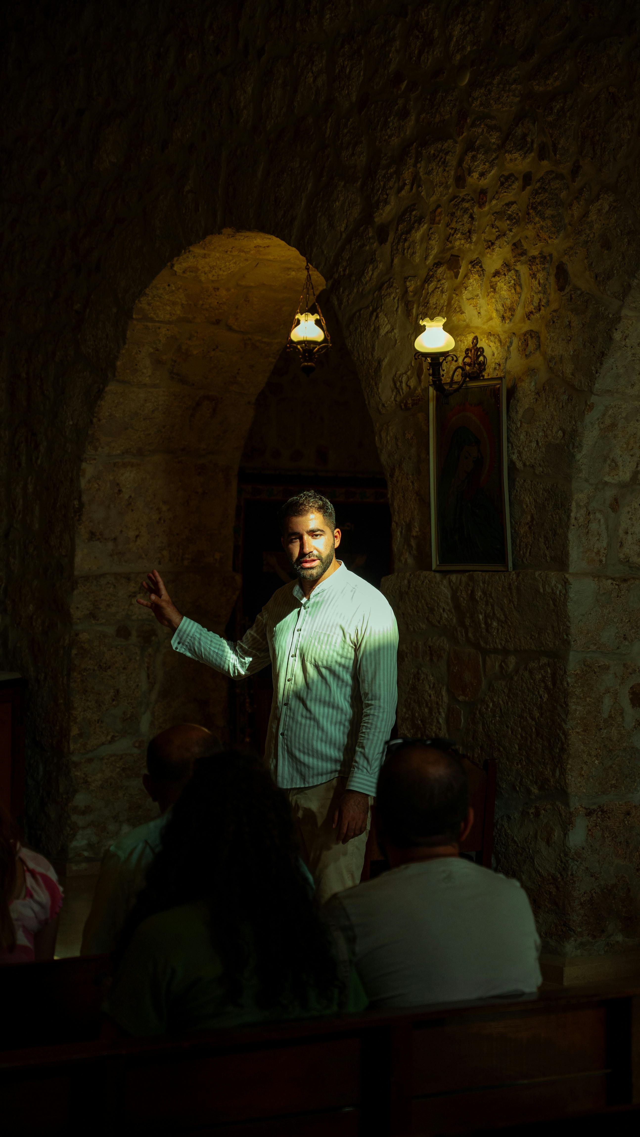 Group Tour Photos, Download The BEST Free Group Tour Stock Photos & HD ...