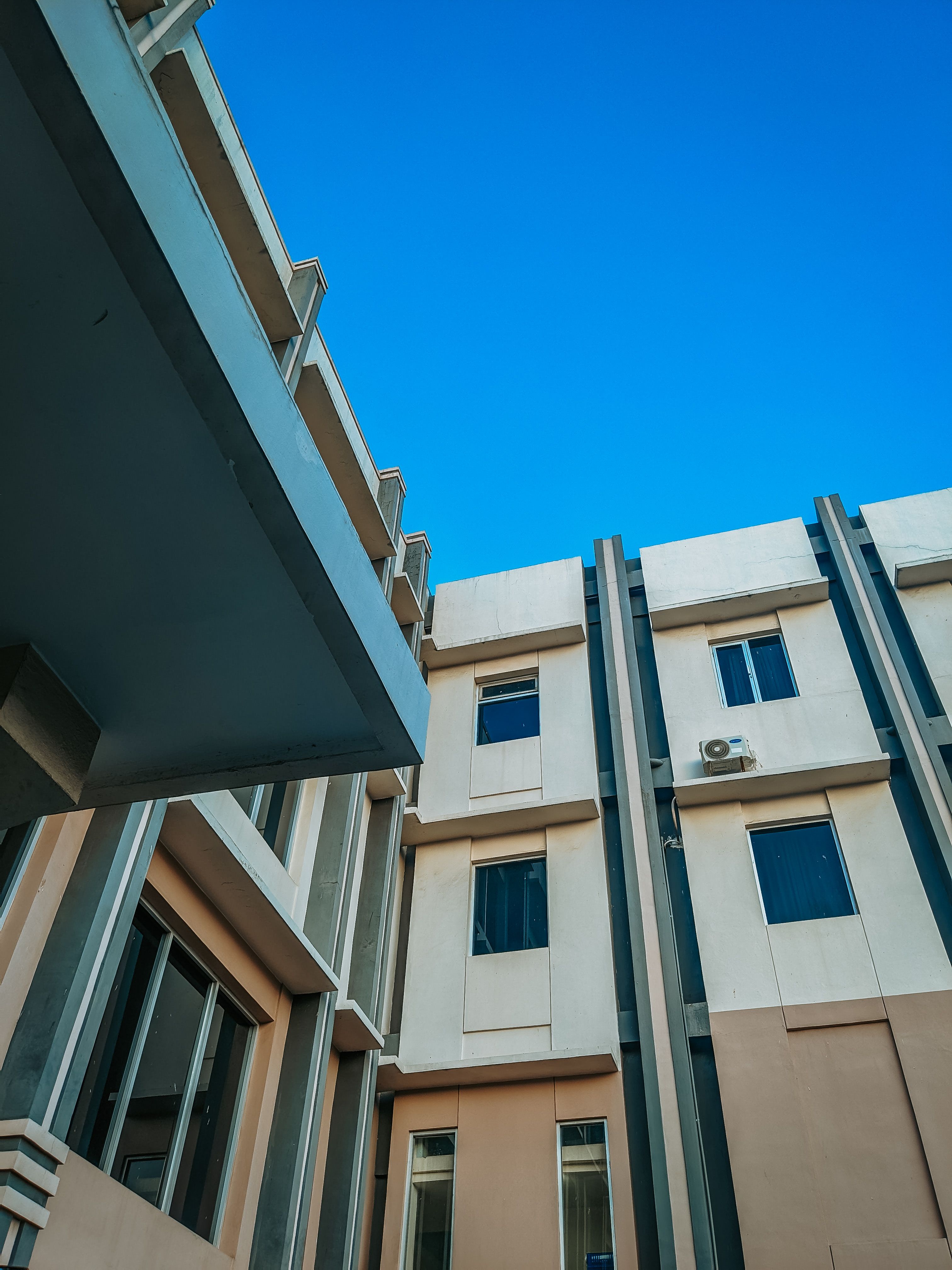 Corner of Building in Town · Free Stock Photo