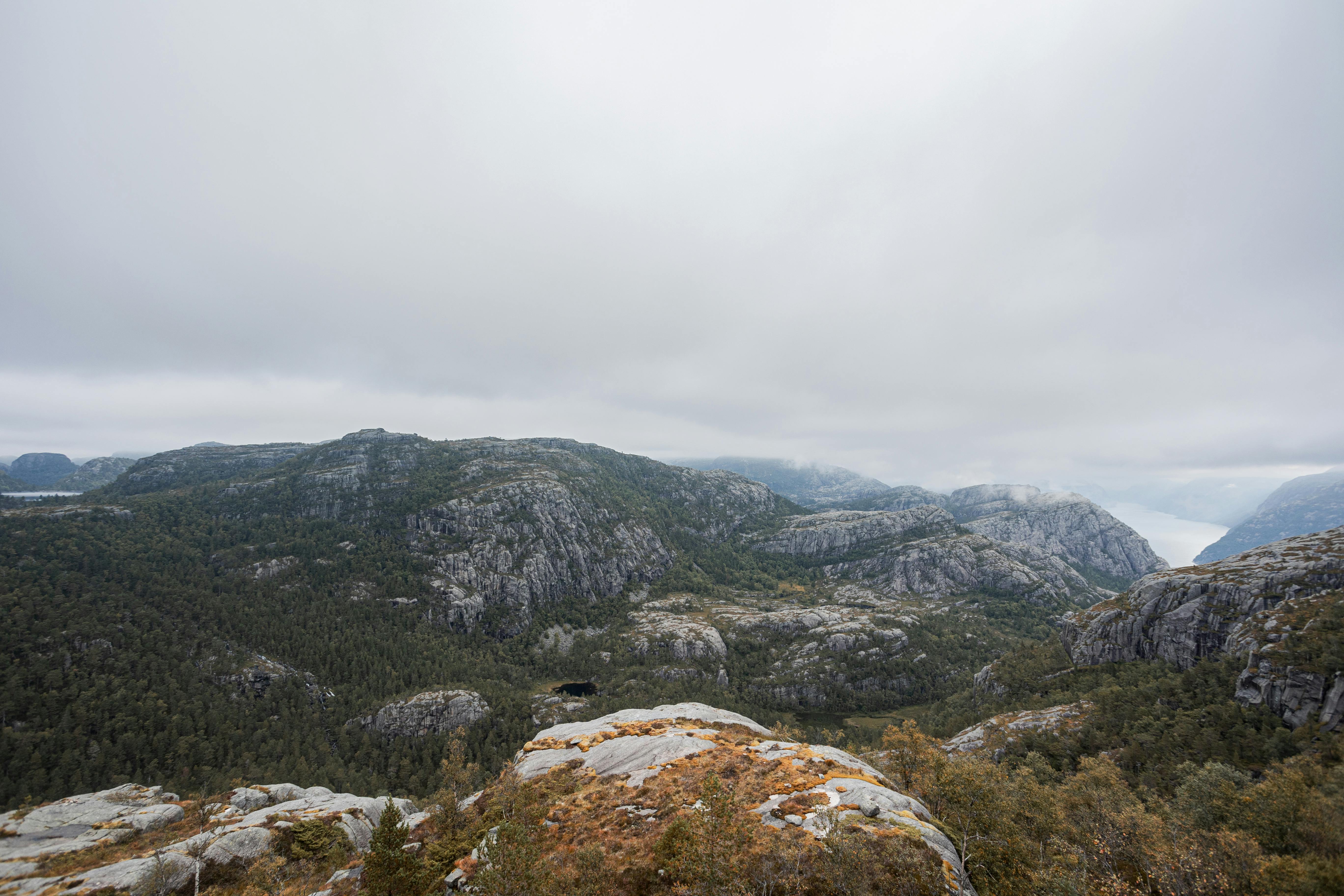 Gray Rock Mountain · Free Stock Photo