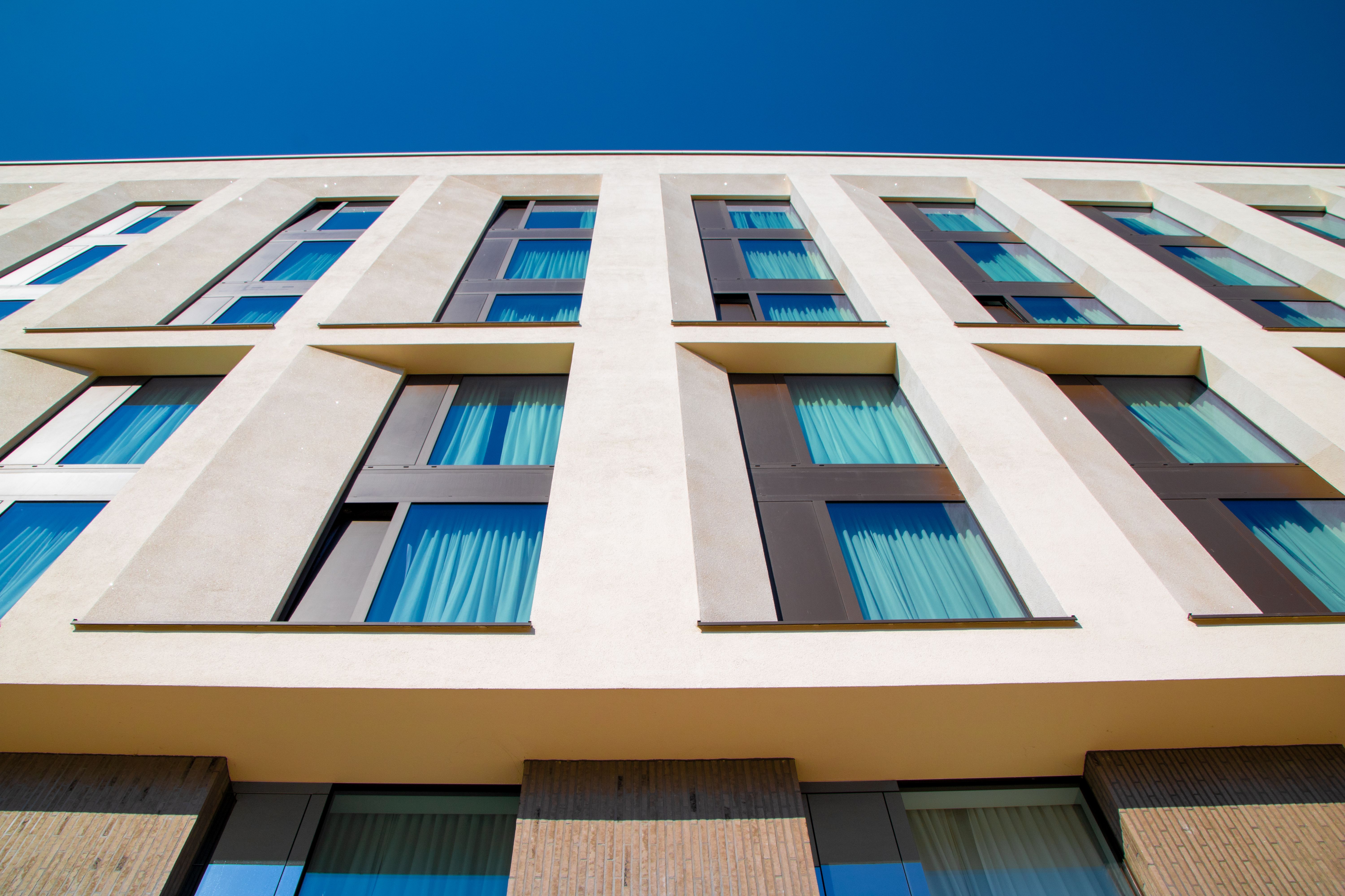 Inscription on the Wall of the Building · Free Stock Photo