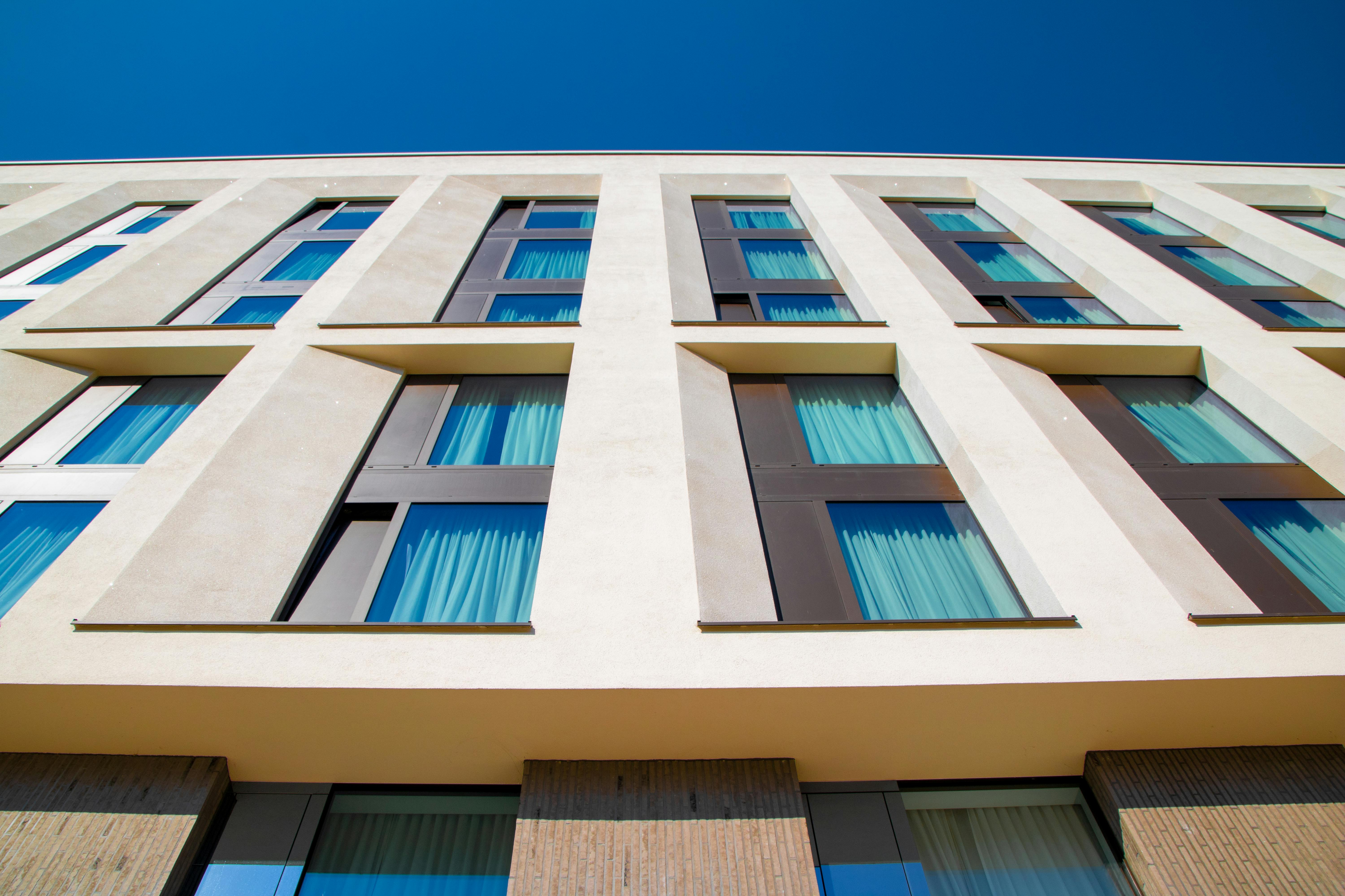 Hotel Building Photos, Download The BEST Free Hotel Building Stock ...