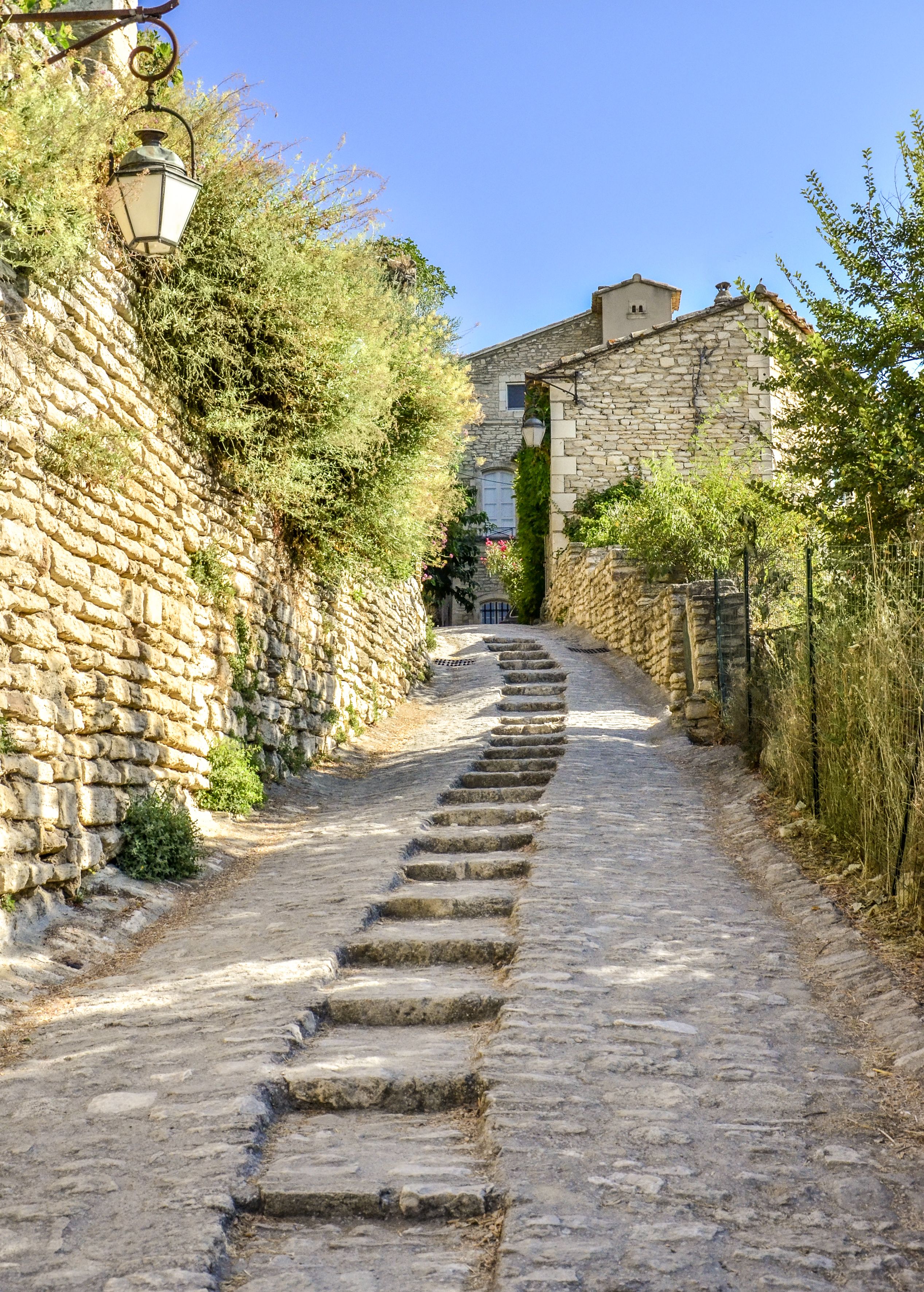 Old Street in Gordes · Free Stock Photo