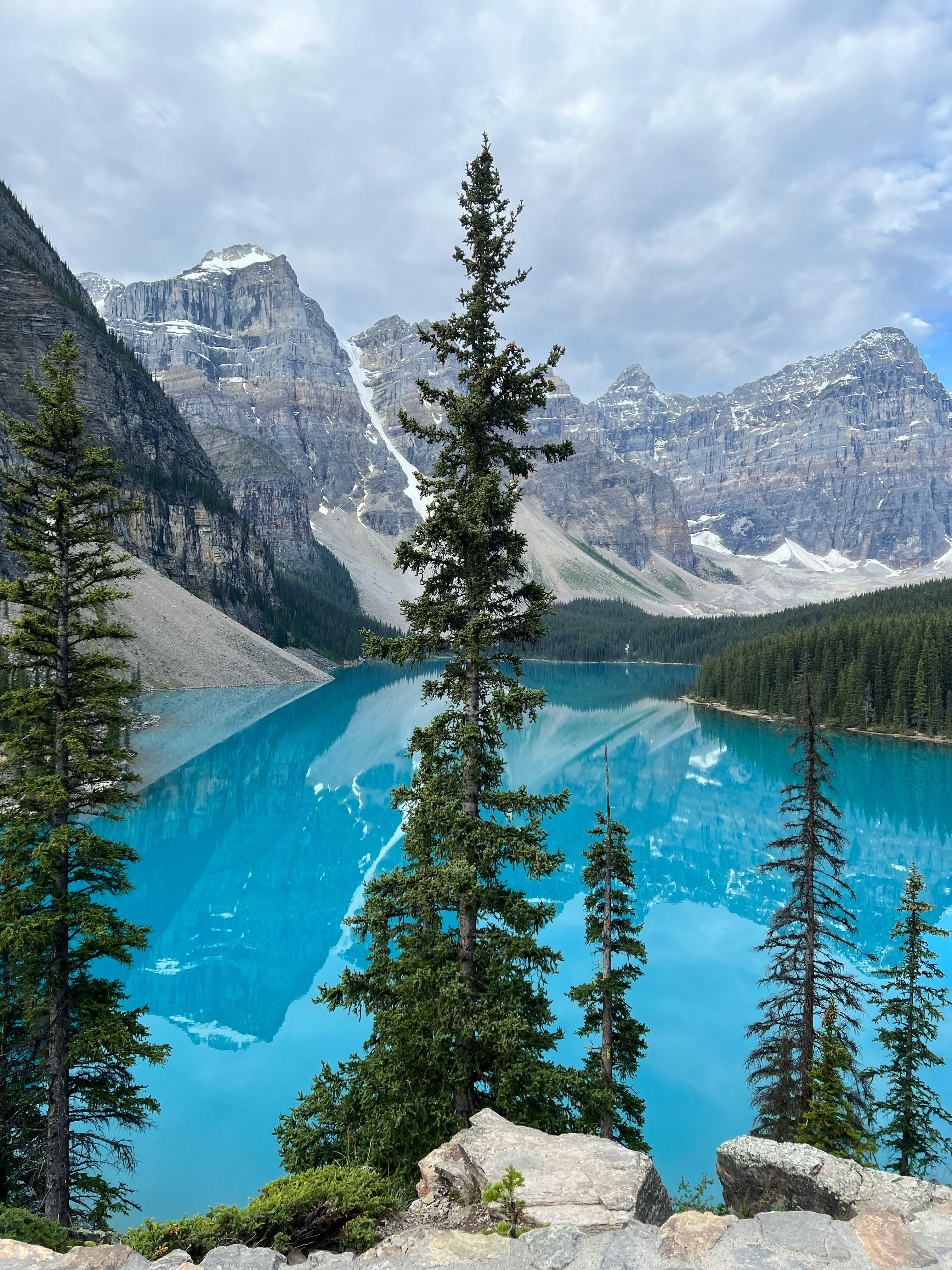 Morin lake · Free Stock Photo